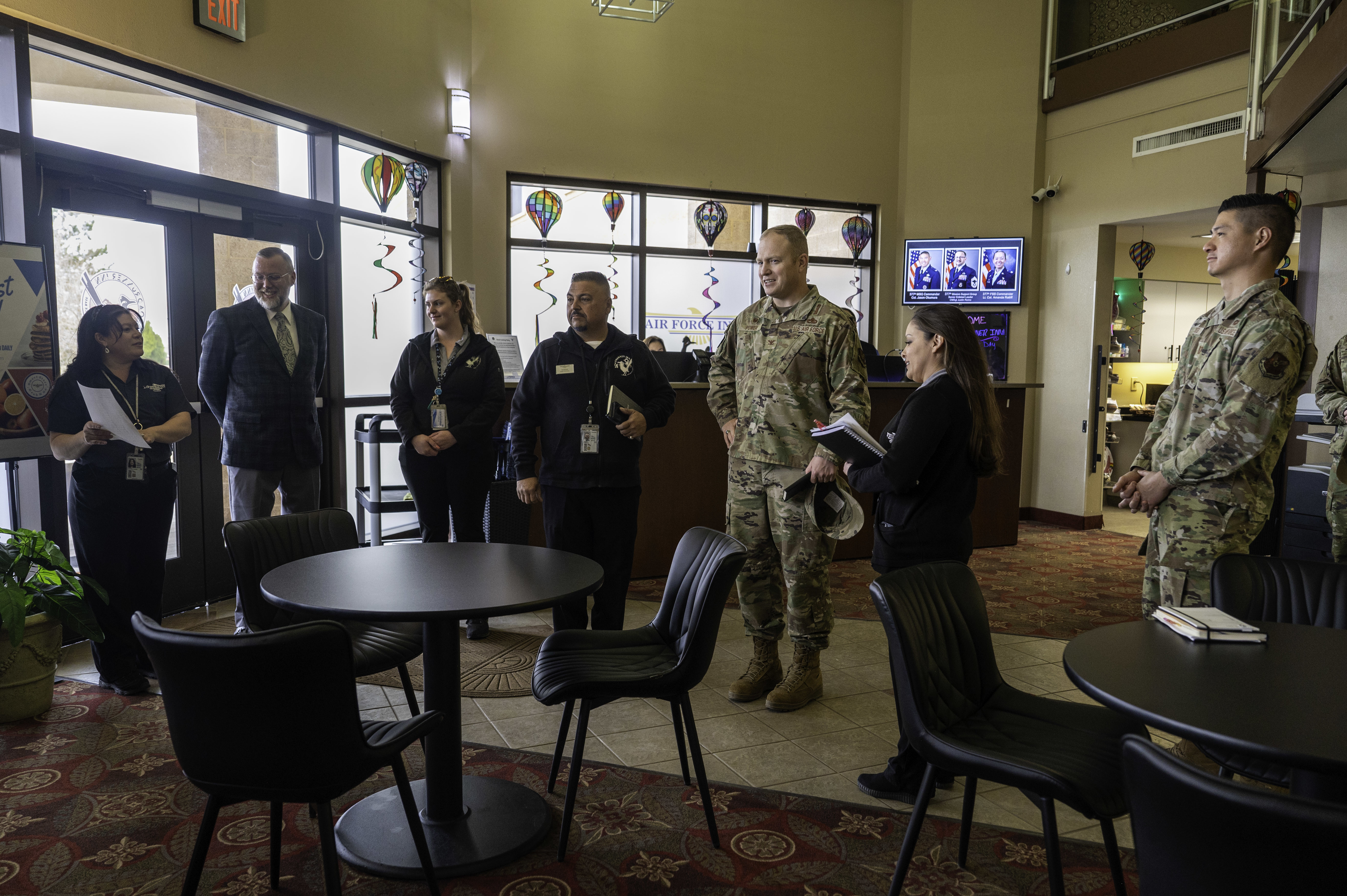 377 ABW leadership Visits Lodging > Kirtland Air Force Base > Article ...