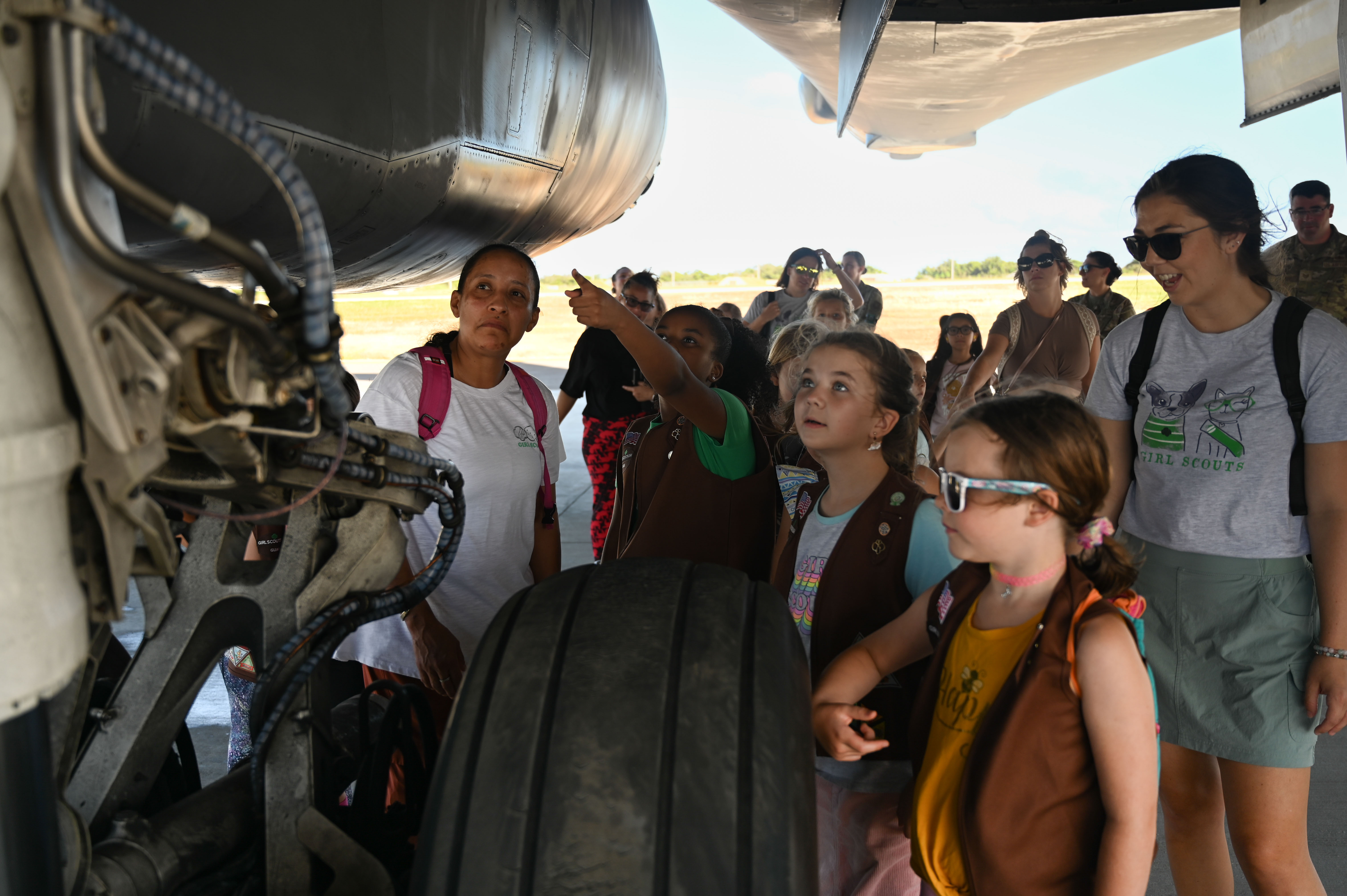 Andersen AFB Girl Scouts receive in-depth tour of B-1 > Andersen Air ...