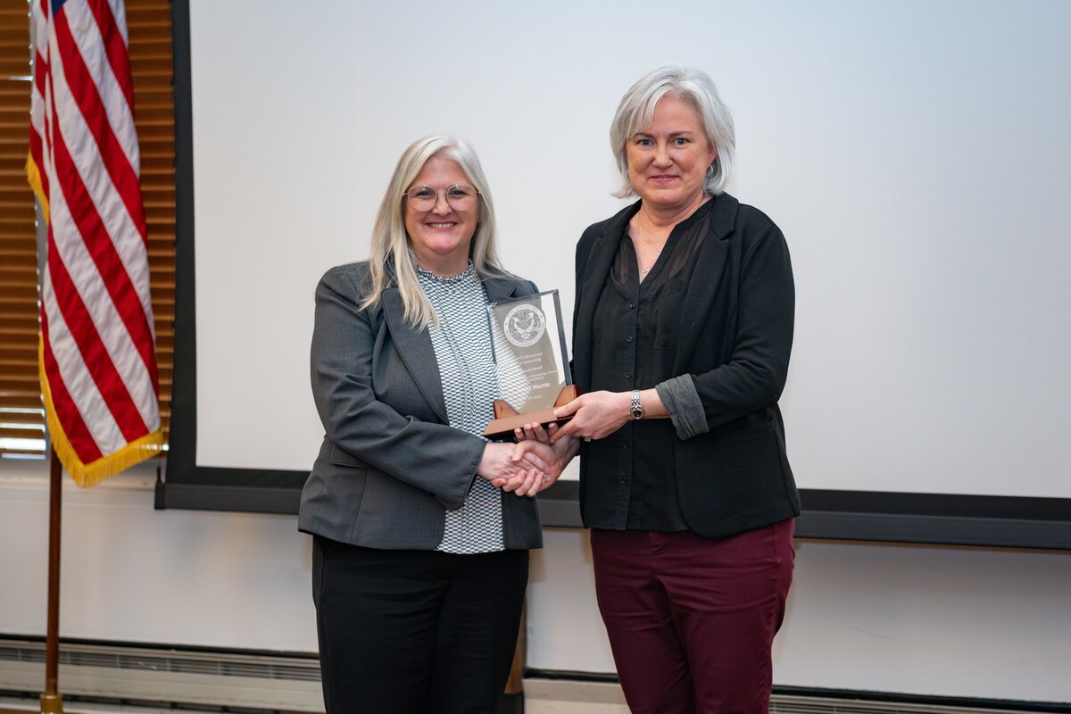 AEDC honors annual award winners > Arnold Air Force Base > Article Display