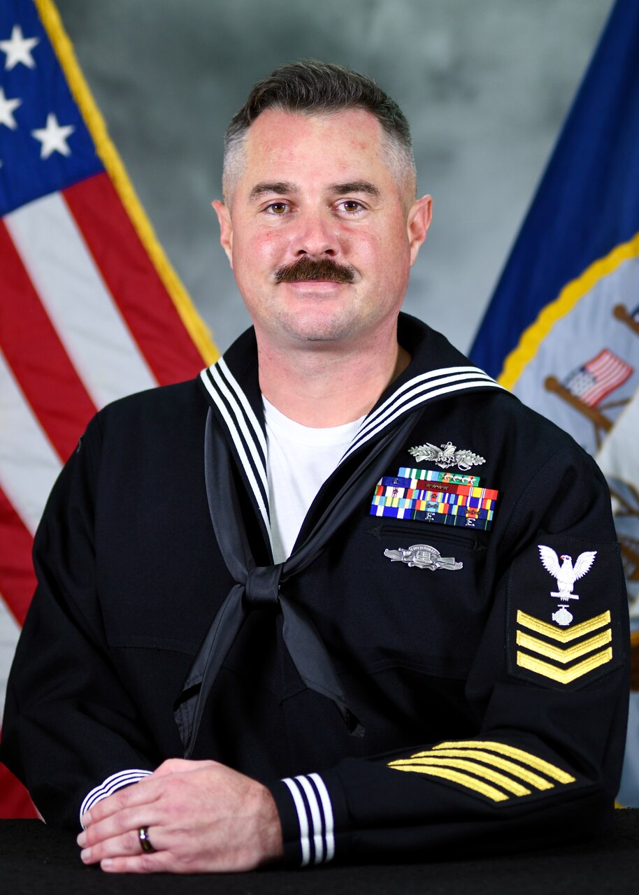 NAVFAC EURAFCENT Announces Sea and Shore Sailors of the Year > Naval ...