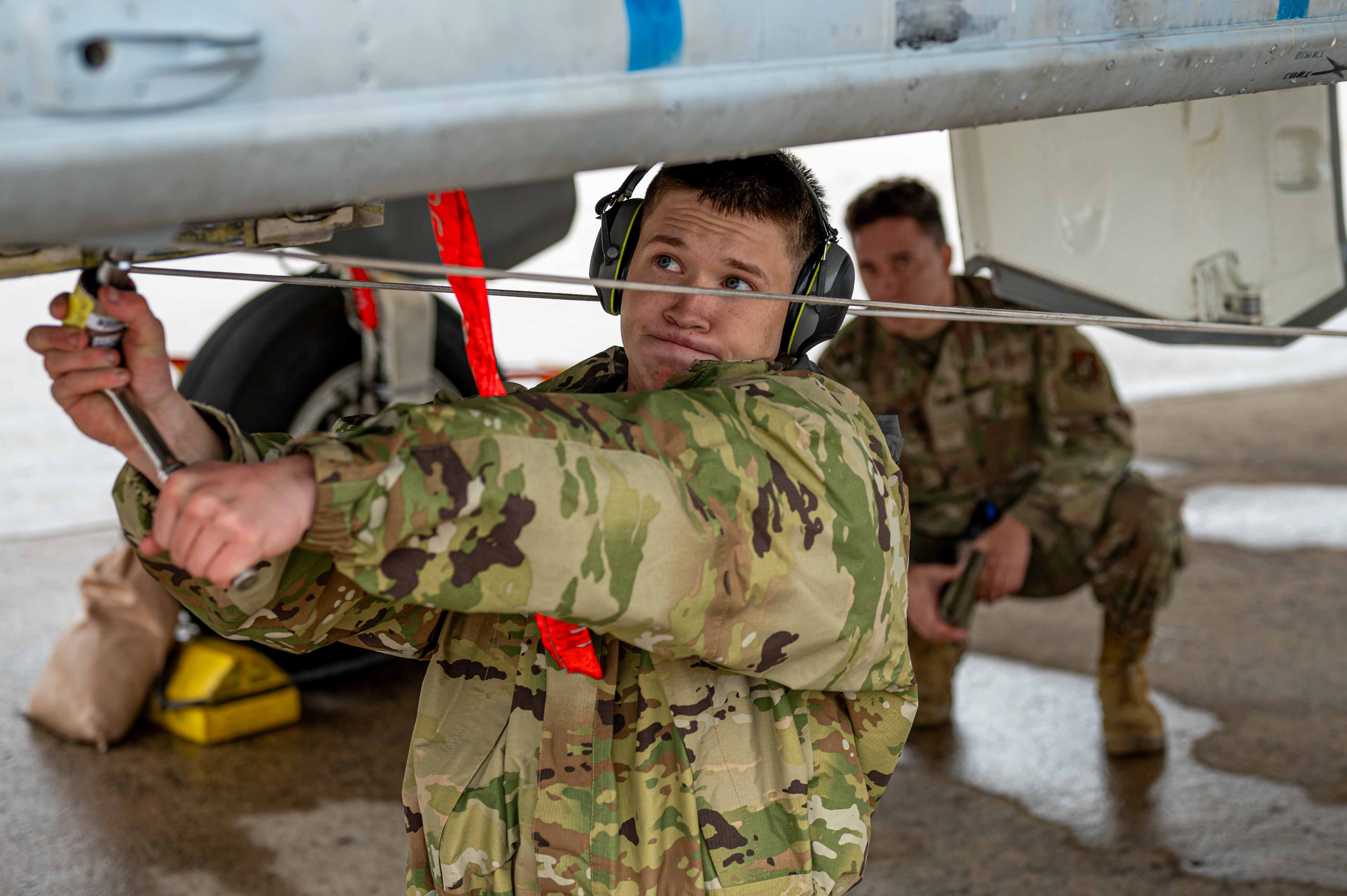 Keeping fighters armed and ready > Kadena Air Base > Article Display