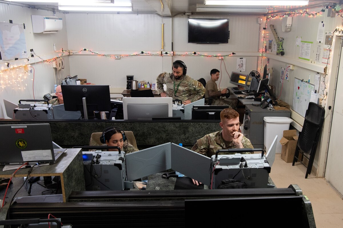 606 ACS employs first TOC-L command and control system > Royal Air ...