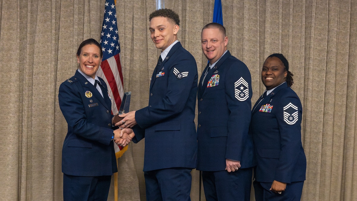 ALS Class 25-B Graduates > Tinker Air Force Base > Article Display
