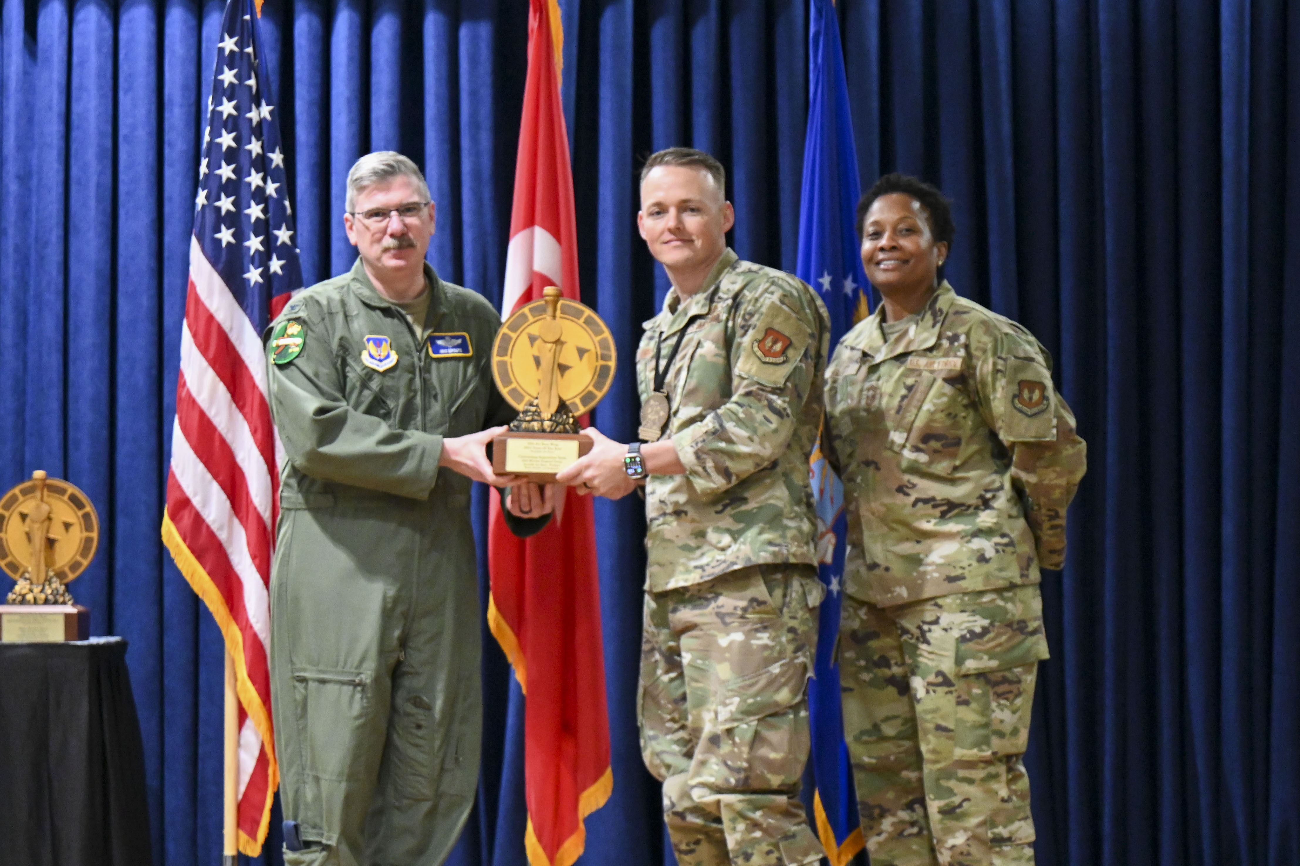 39th ABW recognizes annual award winners > Incirlik Air Base > Article ...
