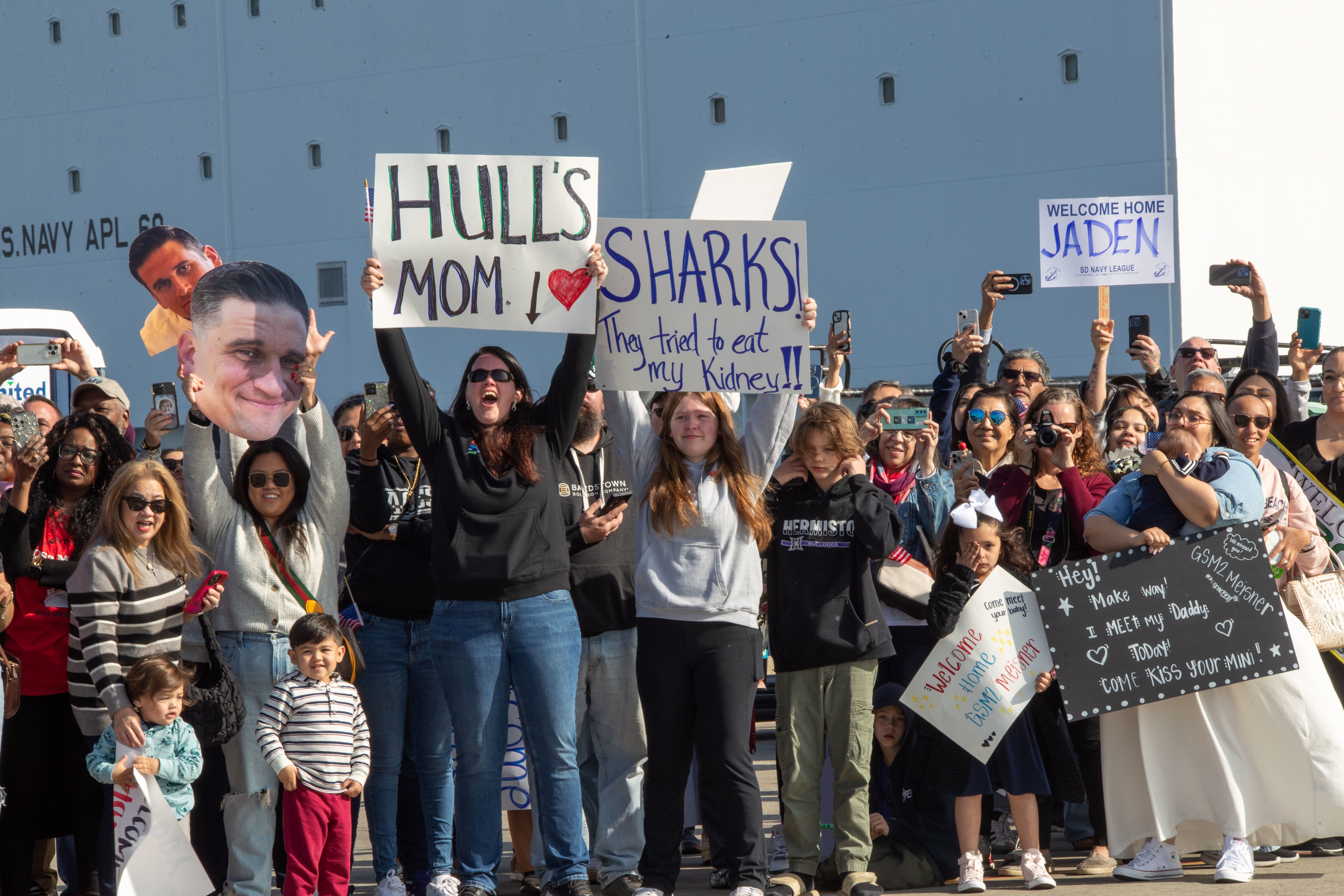 USS Stockdale returns home after seven-month deployment to 5th Fleet ...