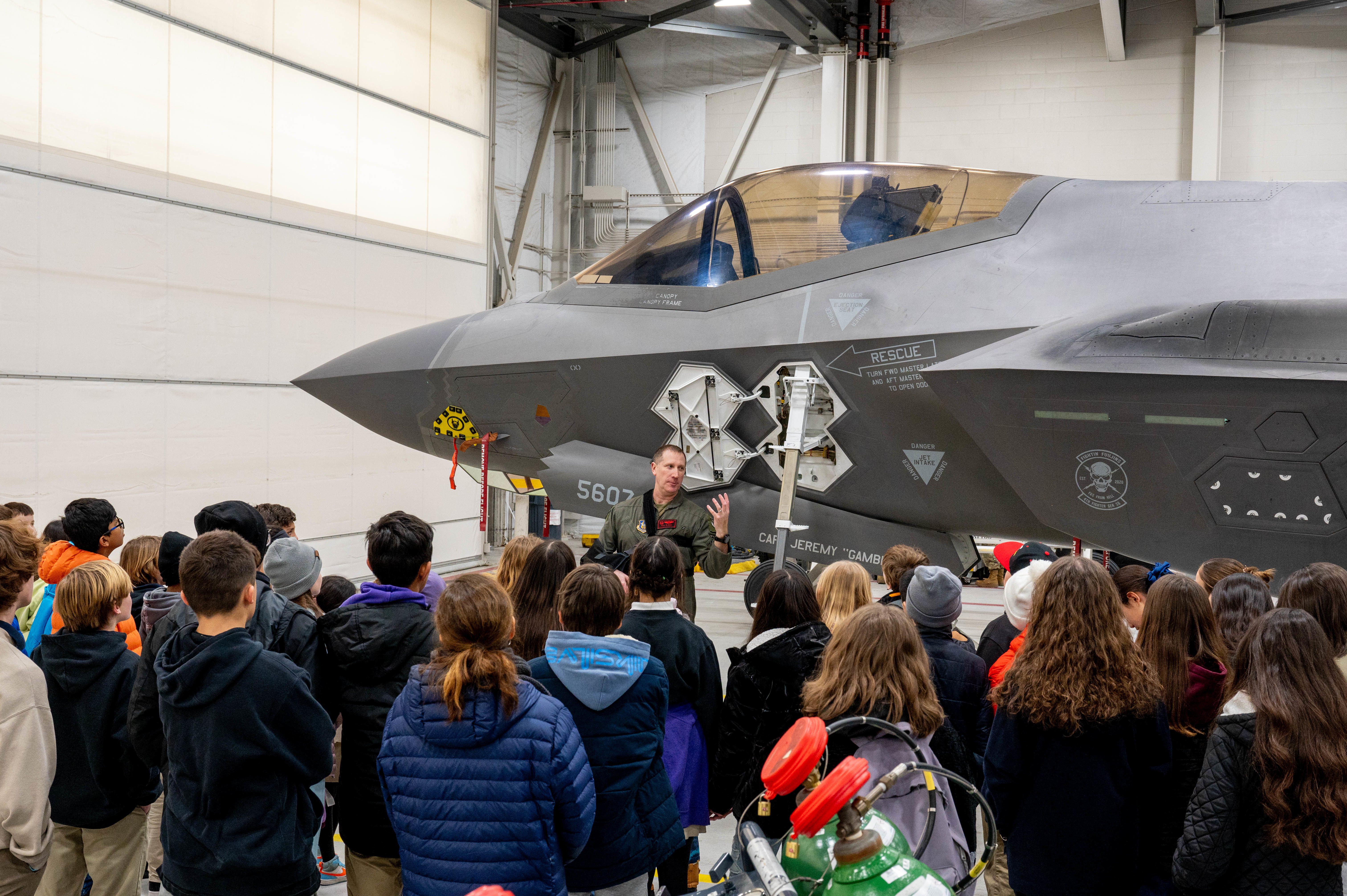 419th Fighter Wing hosts School tour of the F-35 > 919th Special ...