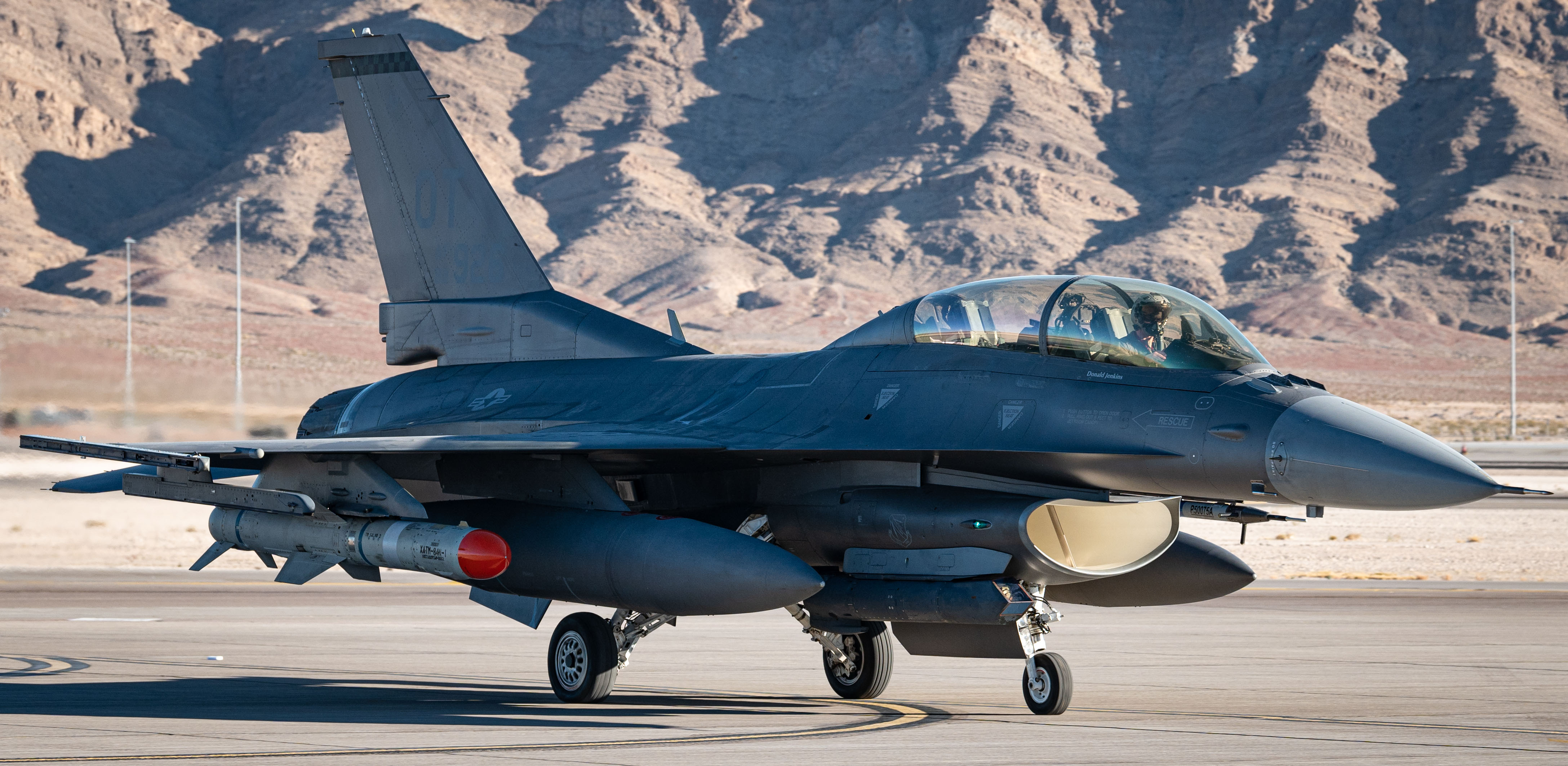 Test integrates Navy missile on F-16 > Air Combat Command > Article Display
