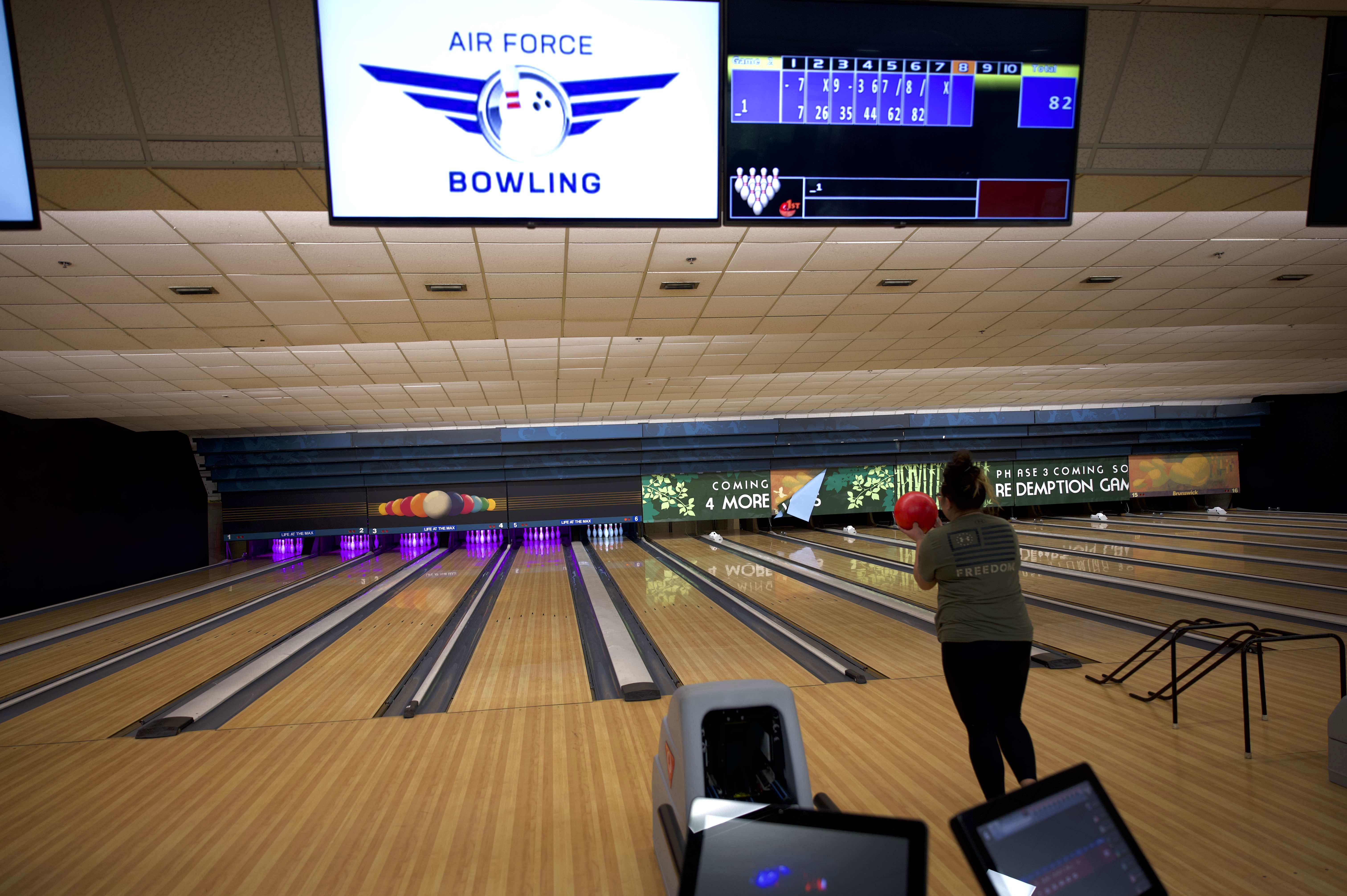 Get ready to roll: Maxwell Bowling Center set to reopen > Air ...