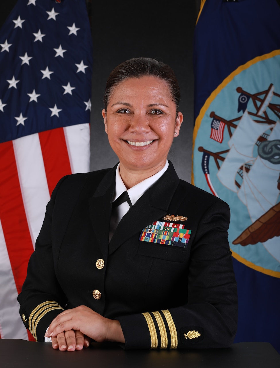 xo > Commander, Navy Region Southeast > Bio Detail