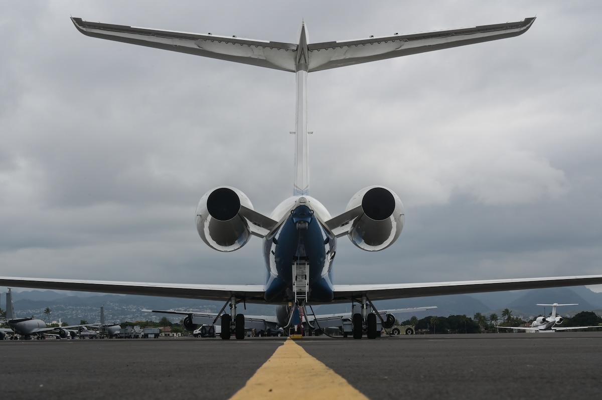 C-37A stands operationally ready > 15th Wing > Article Display