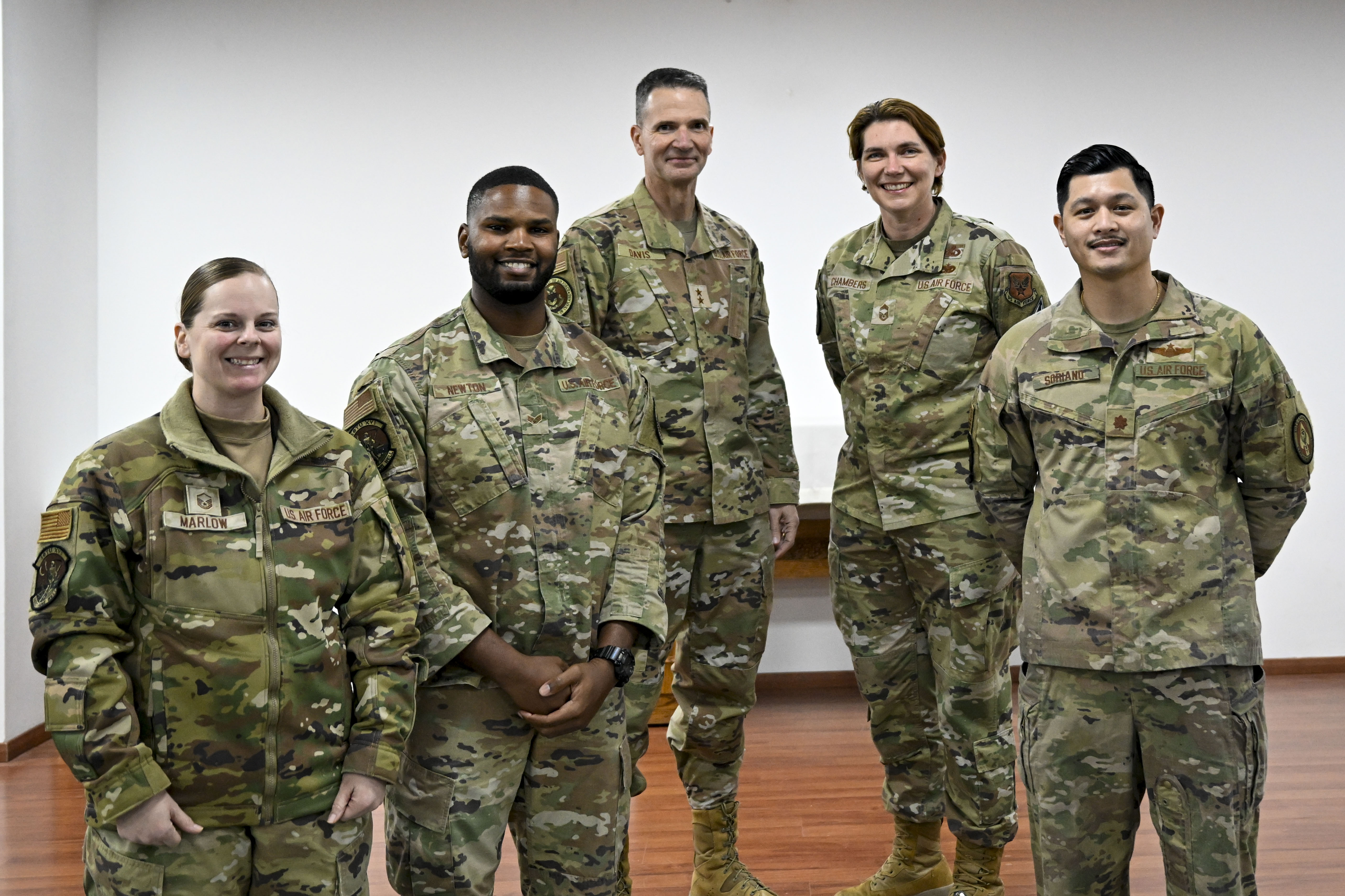 Chaplain Maj. Gen. Trent Davis visits deployed personnel > U.S. Air ...