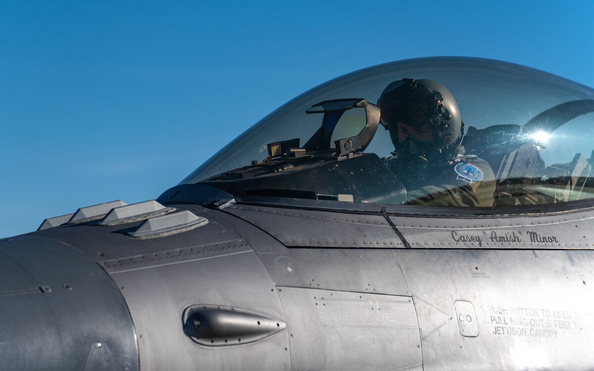 114th Fighter Wing exchanges jets with 122nd Fighter Wing > 114th ...