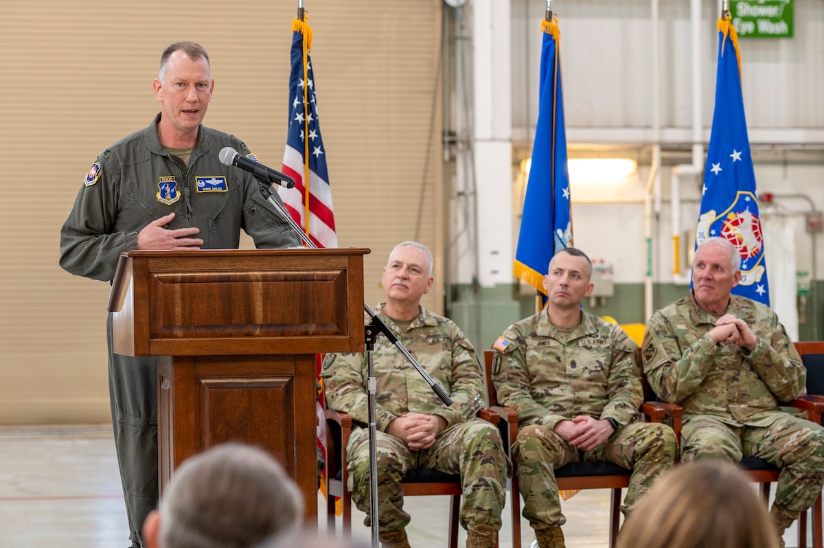 Change of command ceremony marks Sigler's transition to lead 167th ...