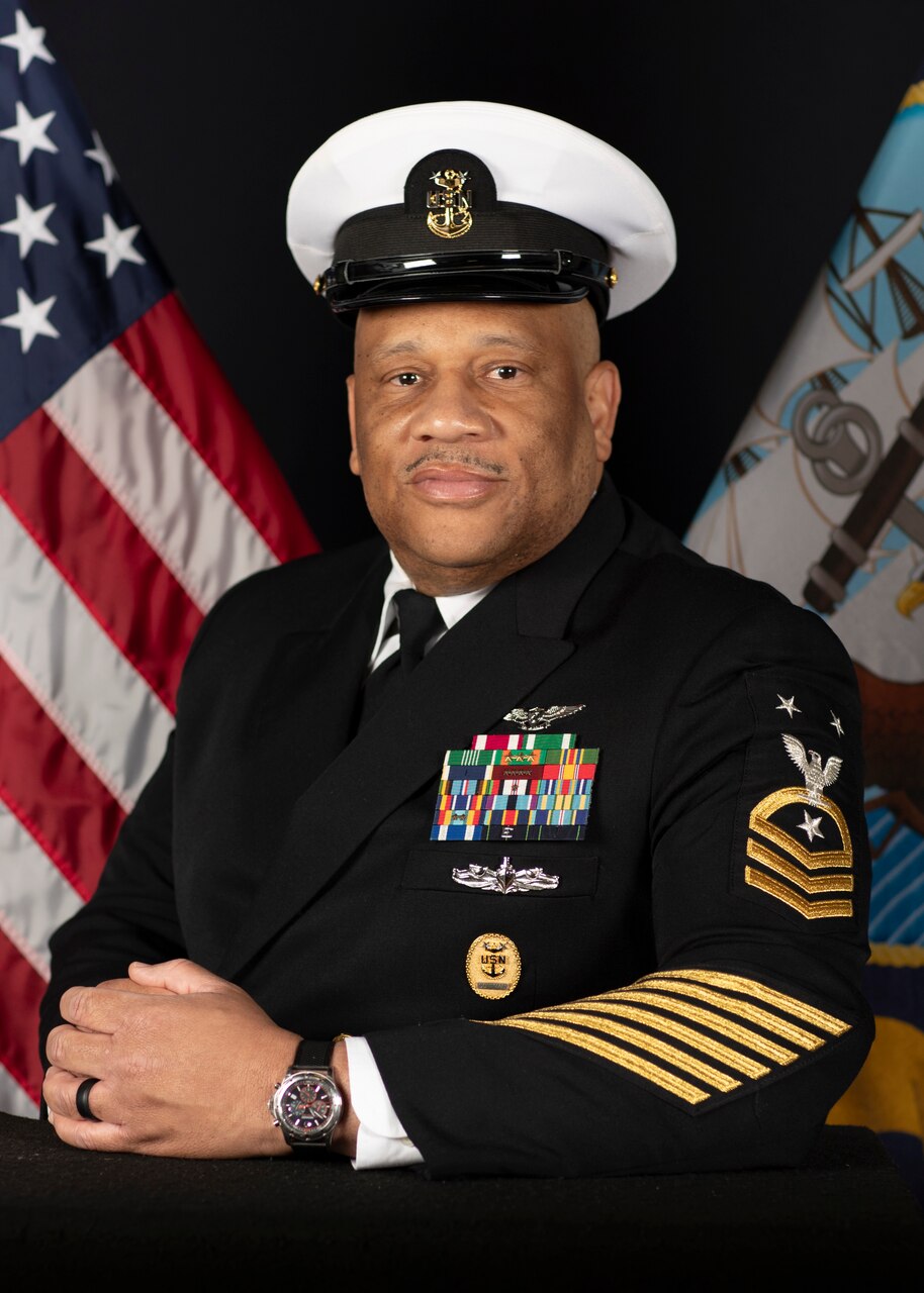 Command Master Chief Antonio L. Roberts > Naval Air Force, U.S. Pacific ...
