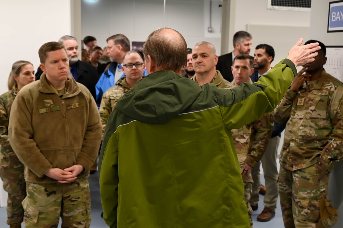 Ramstein AB Premier Data Center reopens after renovation > Ramstein Air ...