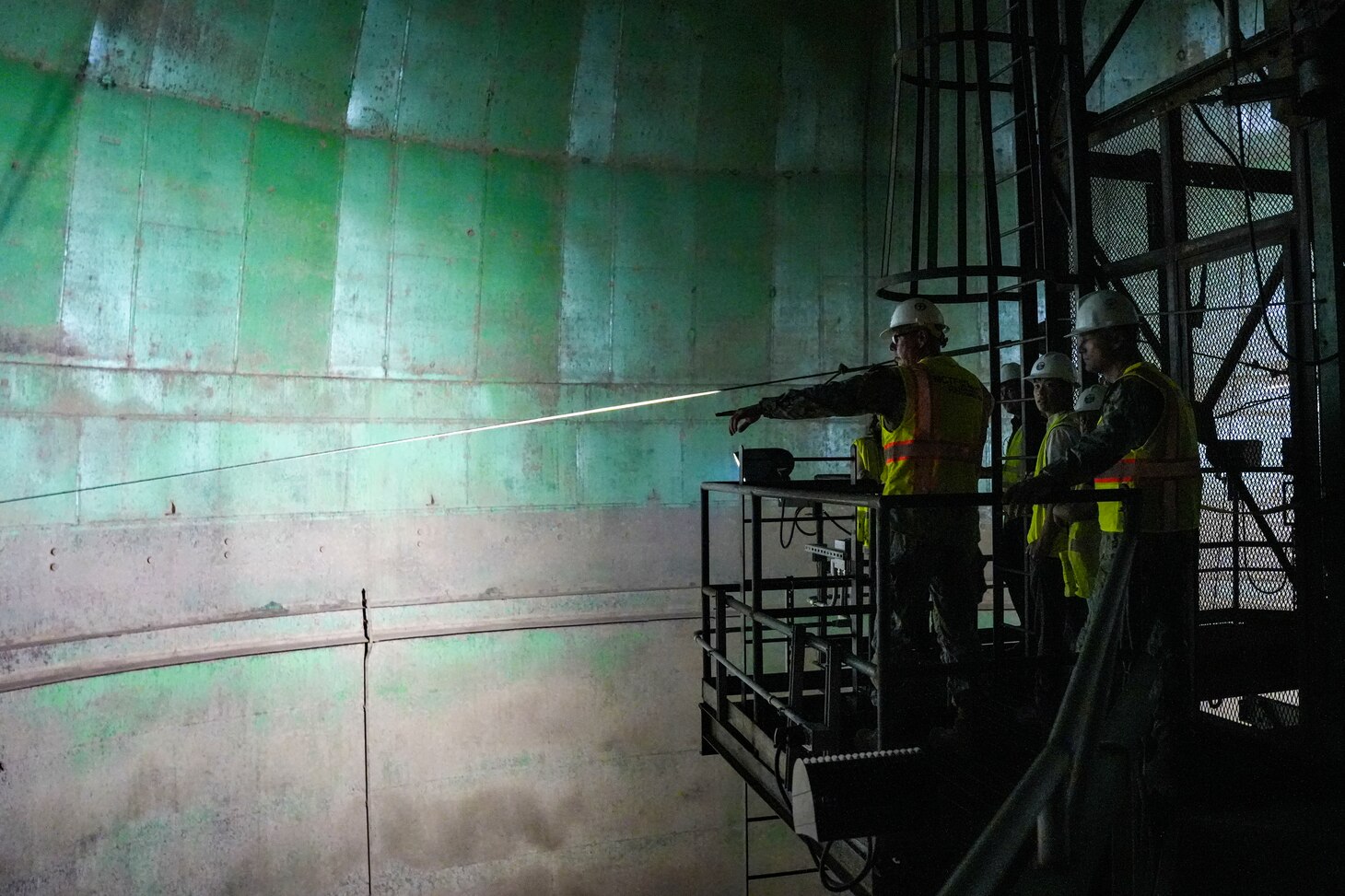 Navy to Begin Cleaning Third Pair of Red Hill Fuel Tanks > Navy Closure ...