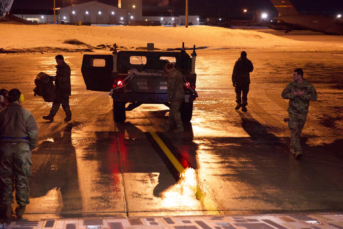 Total force integration on full display in joint exercise > Joint Base ...