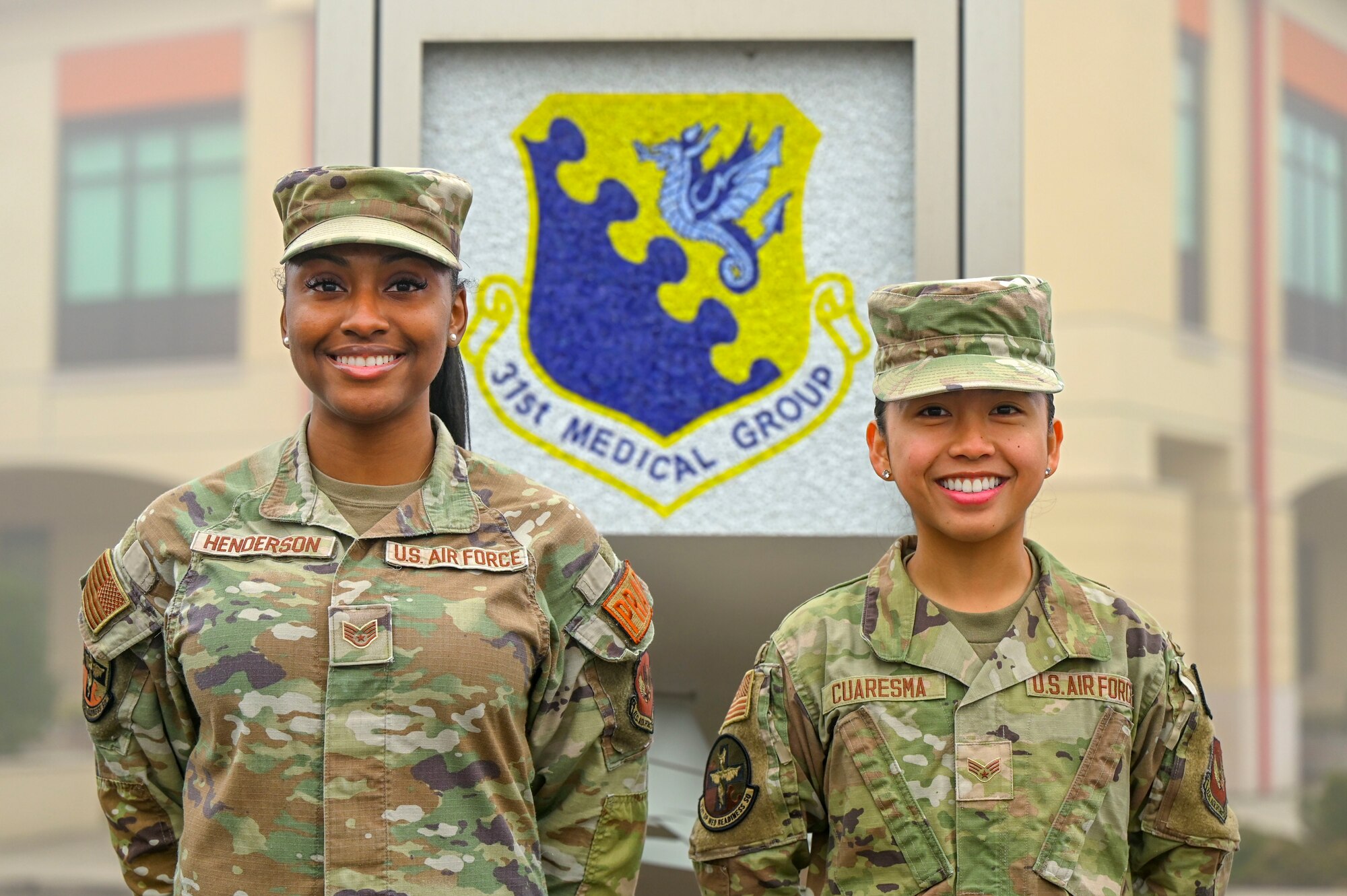 Meet your PRAP monitors > Aviano Air Base > Display