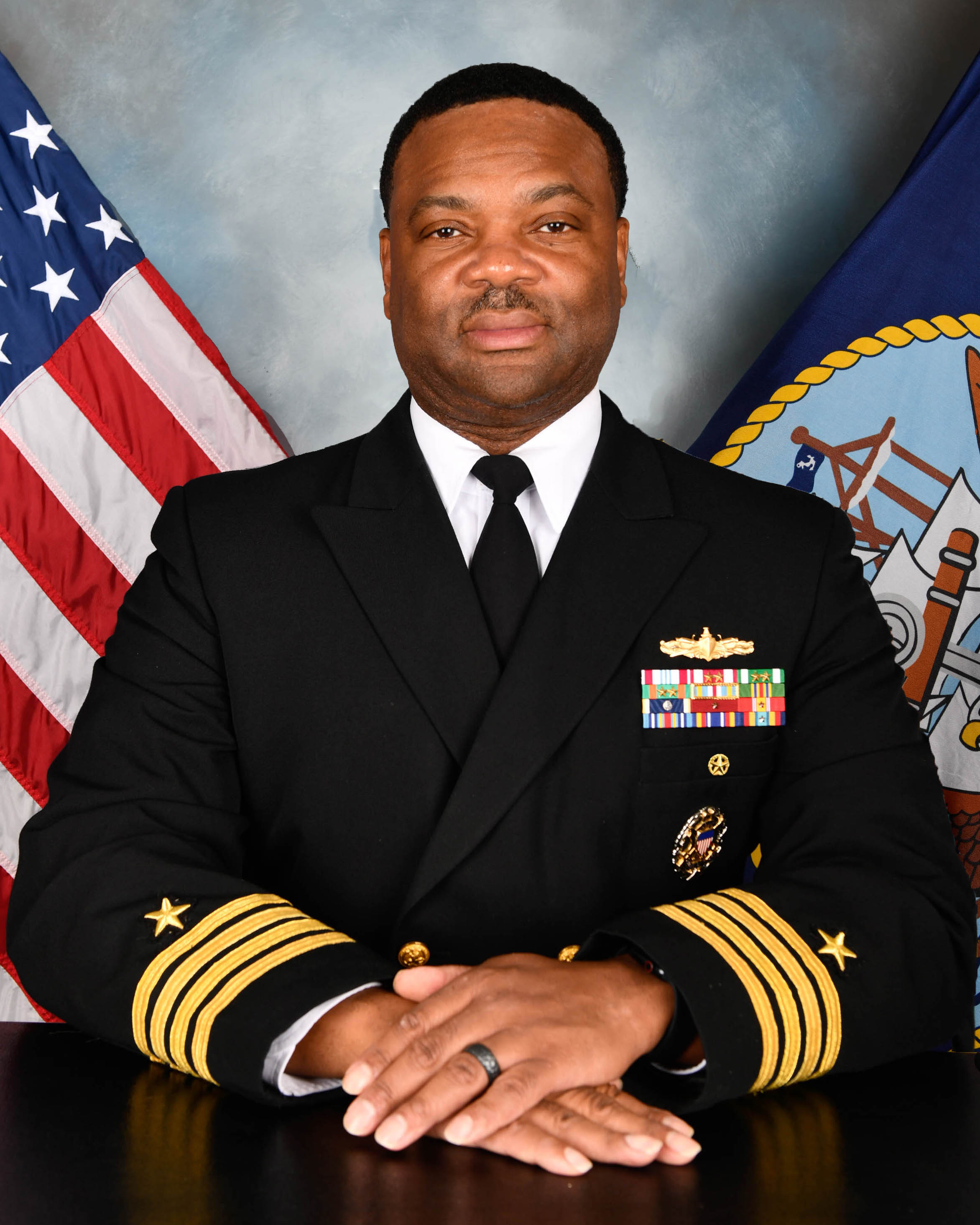 xo > Commander, Navy Region Mid-Atlantic > Bio Detail