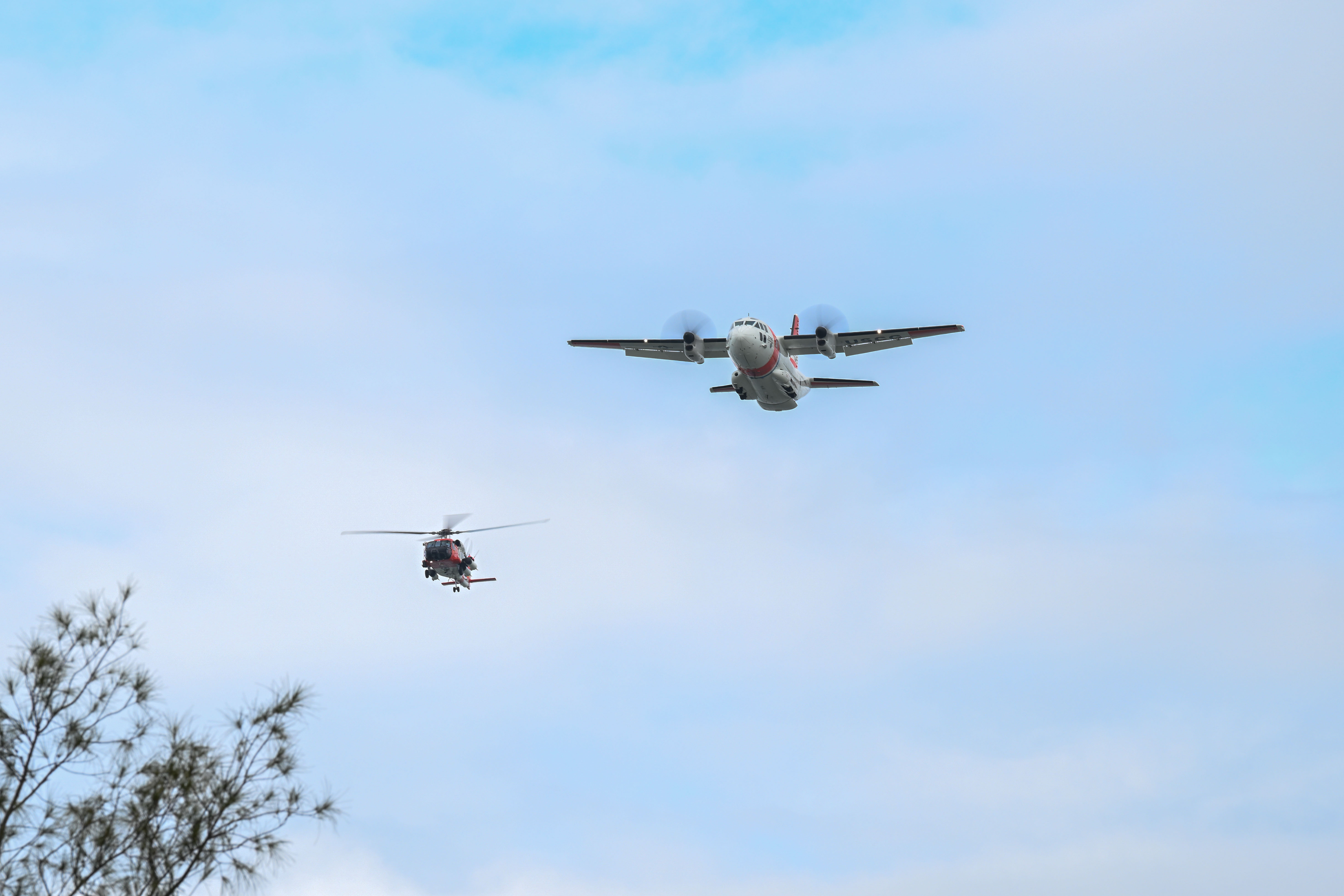 Coast Guard holds memorial to honor fallen crew members of Coast Guard ...