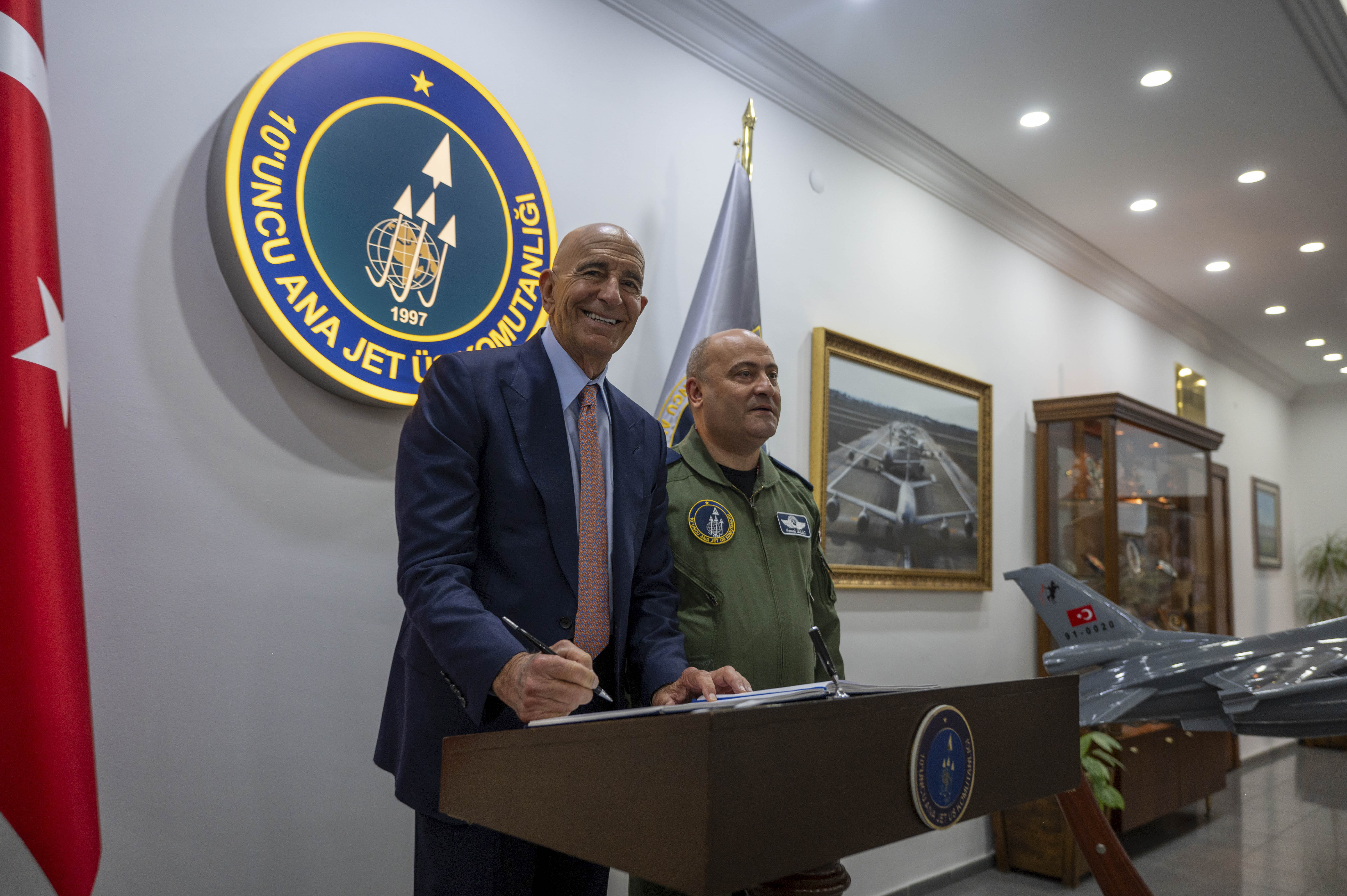 U.S. Ambassador Barrack Makes First Visit to Incirlik Air Base ...