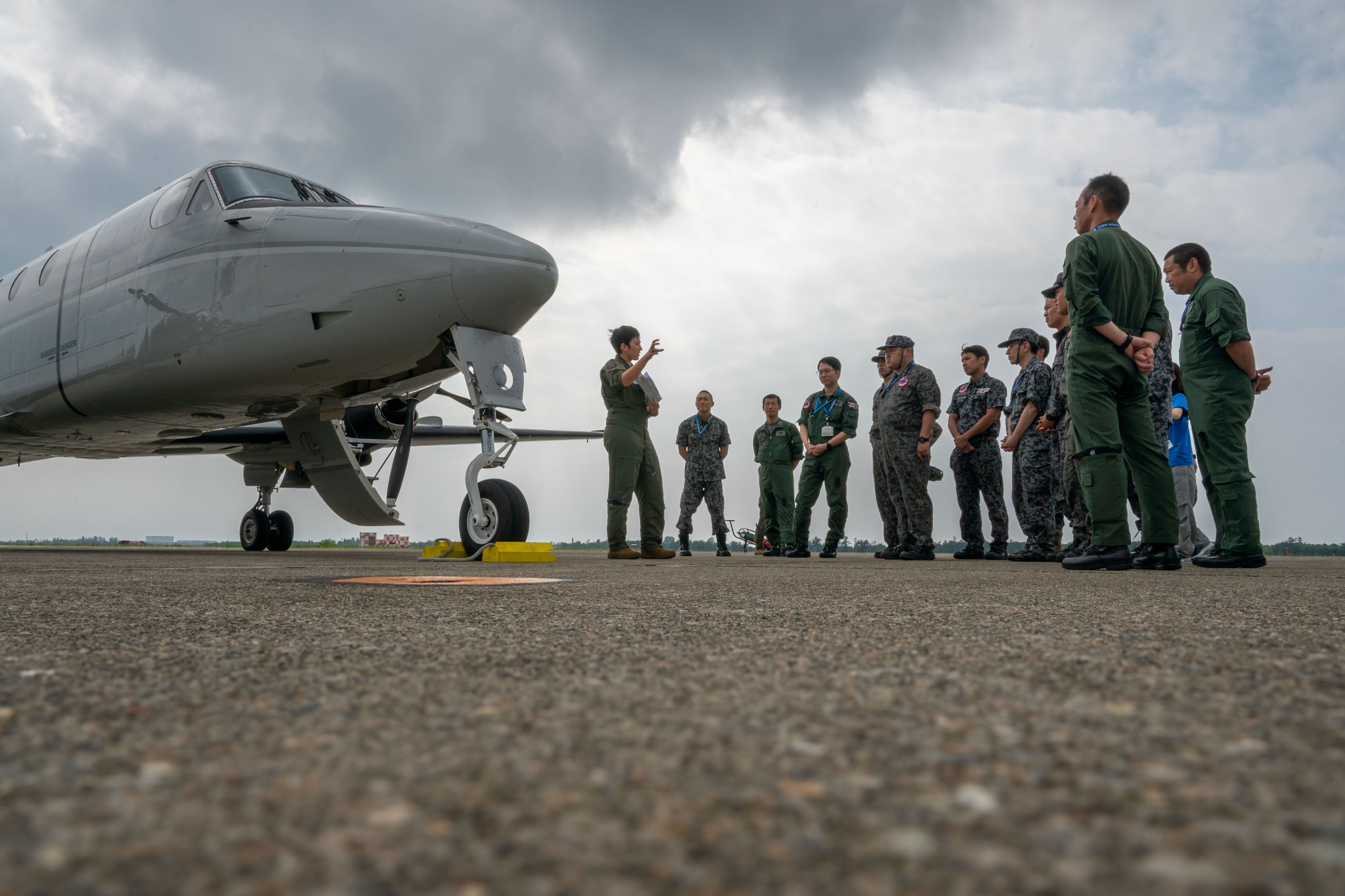 459 AS visits JASDF sister squadron for bilateral exchange, UH-1N crew ...