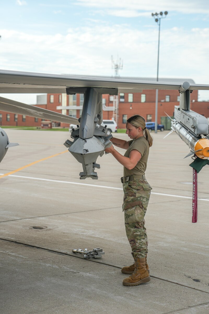 114th Fighter Wing conducts elephant walk > 505th Command and Control ...