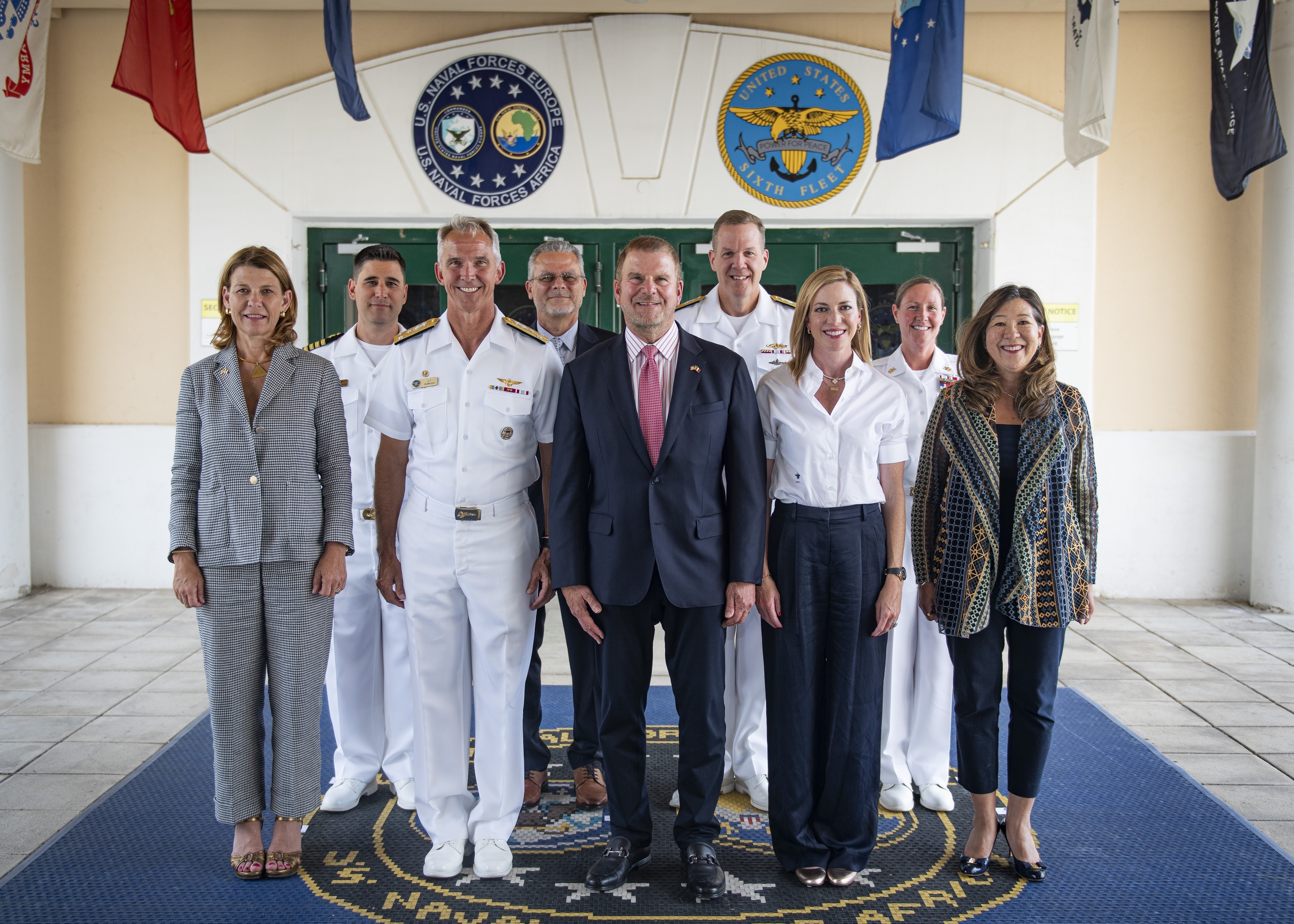 NAVEUR-NAVAF and C6F host U.S. Ambassador to Italy and San Marino
