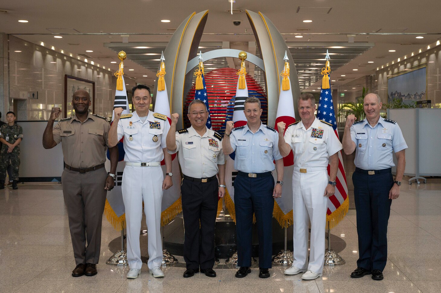 U.S. Indo-Pacific Commander Joins Trilateral Chiefs of Defense in South ...