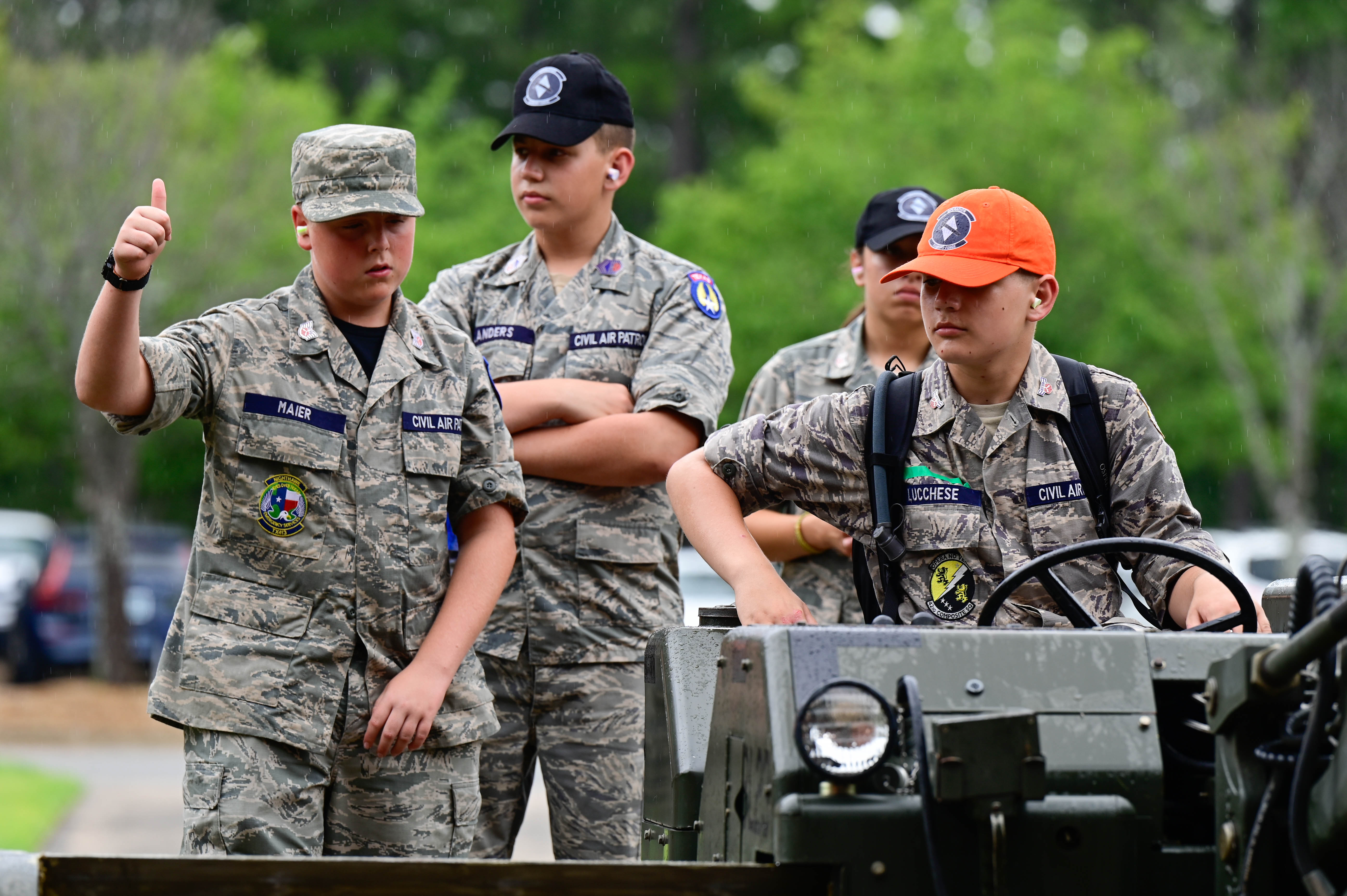 Arkansas Civil Air Patrol cadets tour Herk Nation > Little Rock Air ...