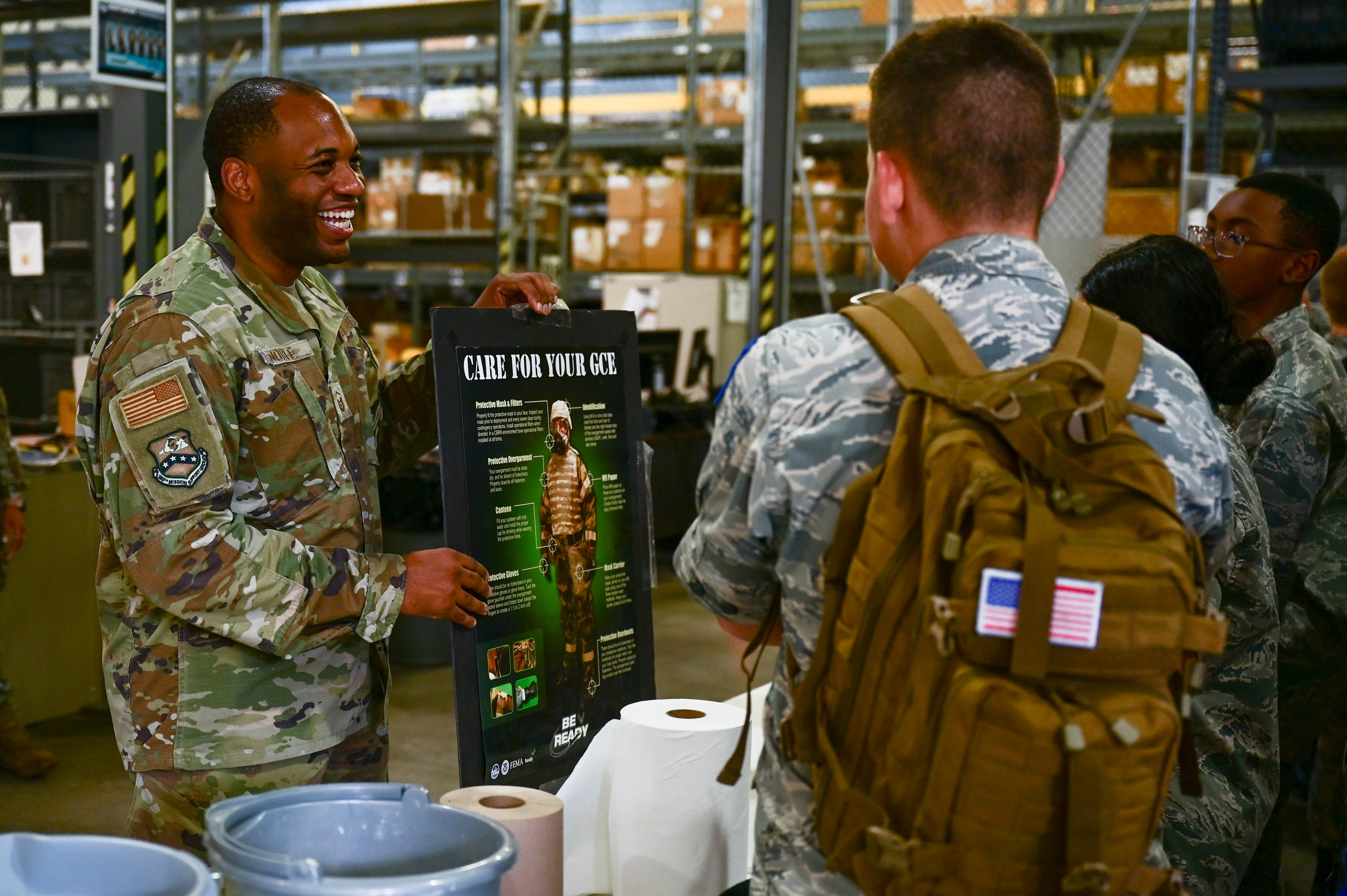 Arkansas Civil Air Patrol cadets tour Herk Nation > Little Rock Air ...