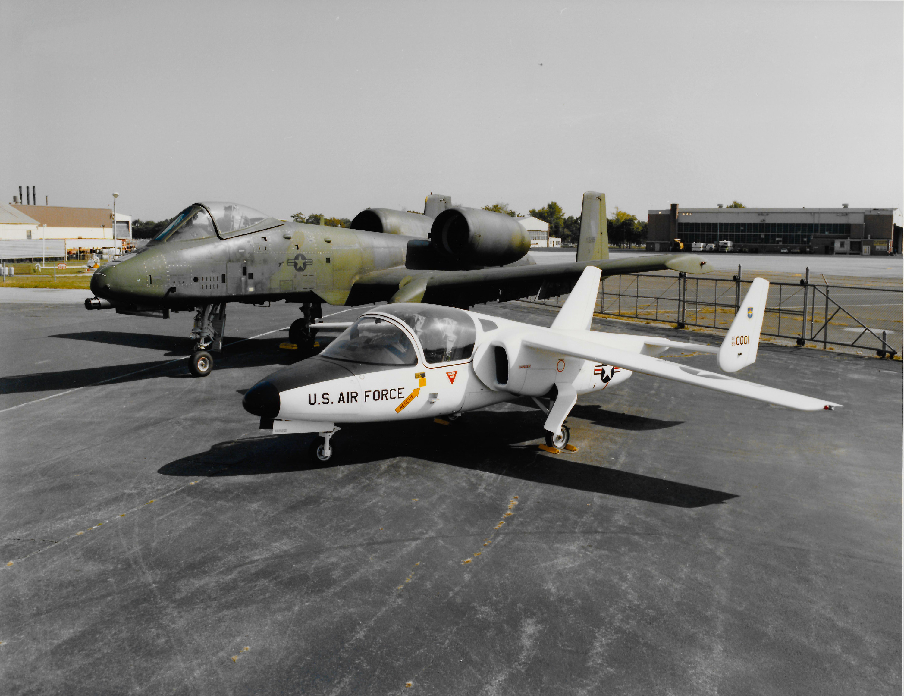 FLASHBACK: A Tale of Two Trainers > 505th Command and Control Wing ...