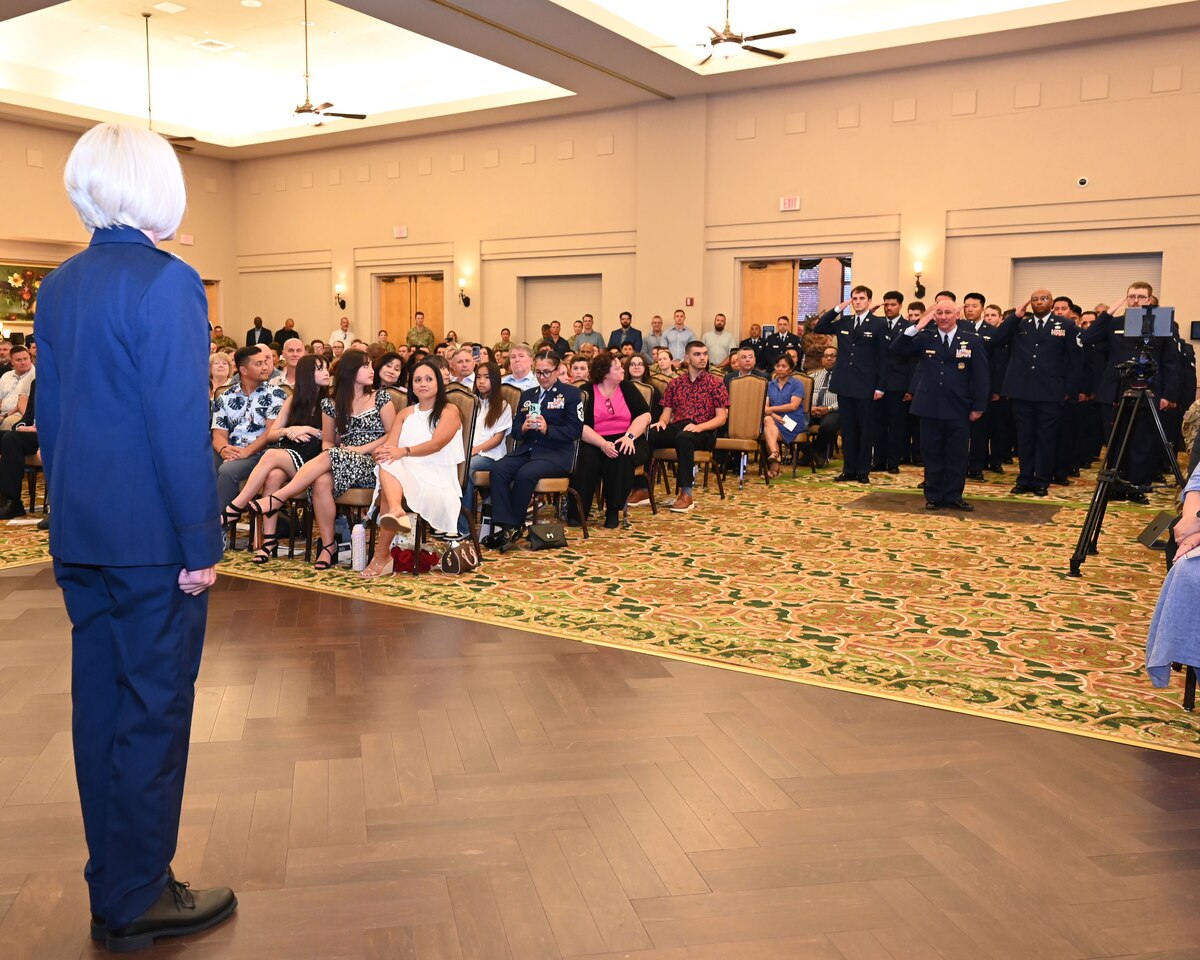 688th Cyberspace Wing salutes their new commander > Sixteenth Air Force ...