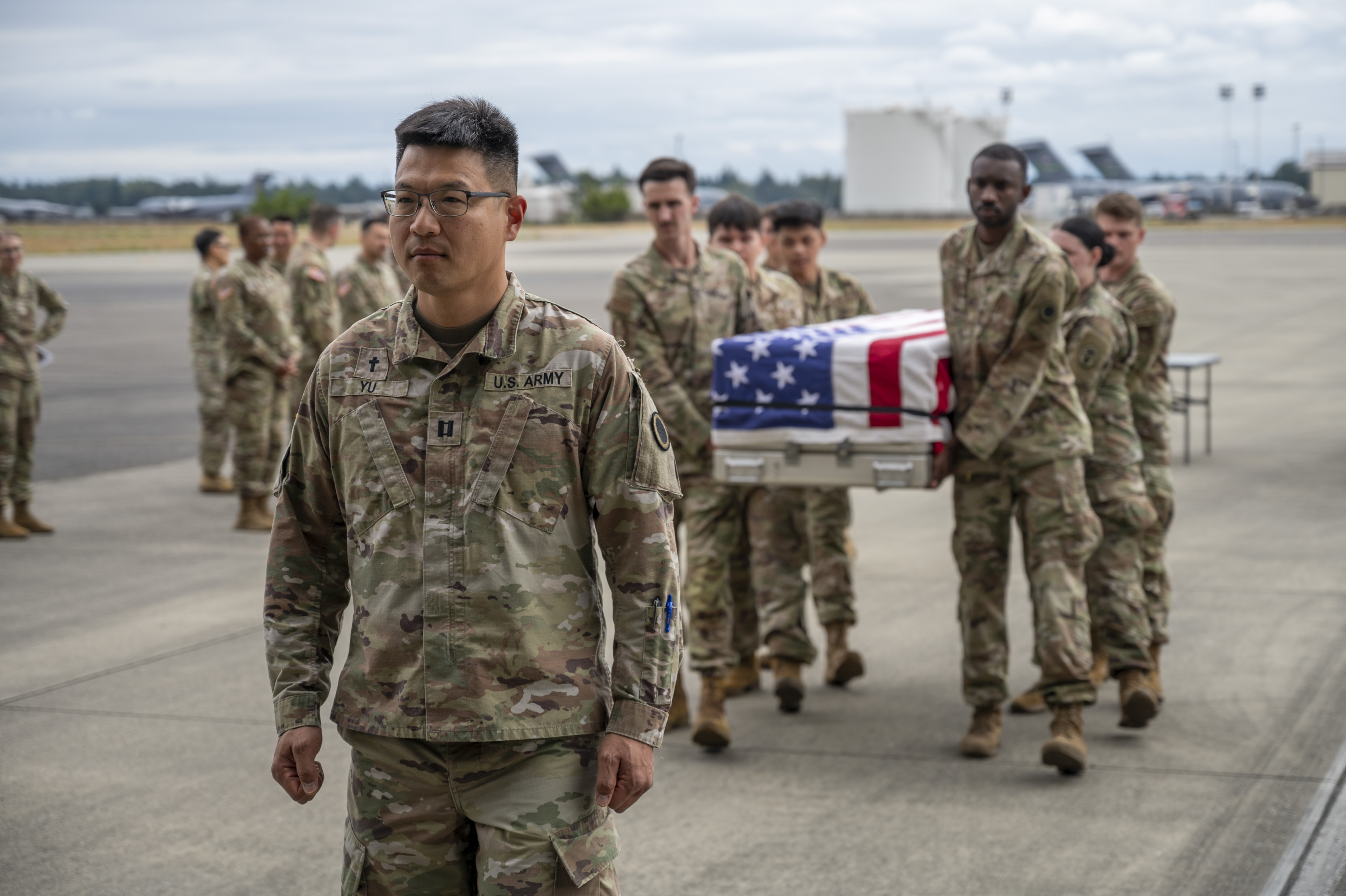 JBLM chaplains and religious teams conduct dignified transfer ramp ...