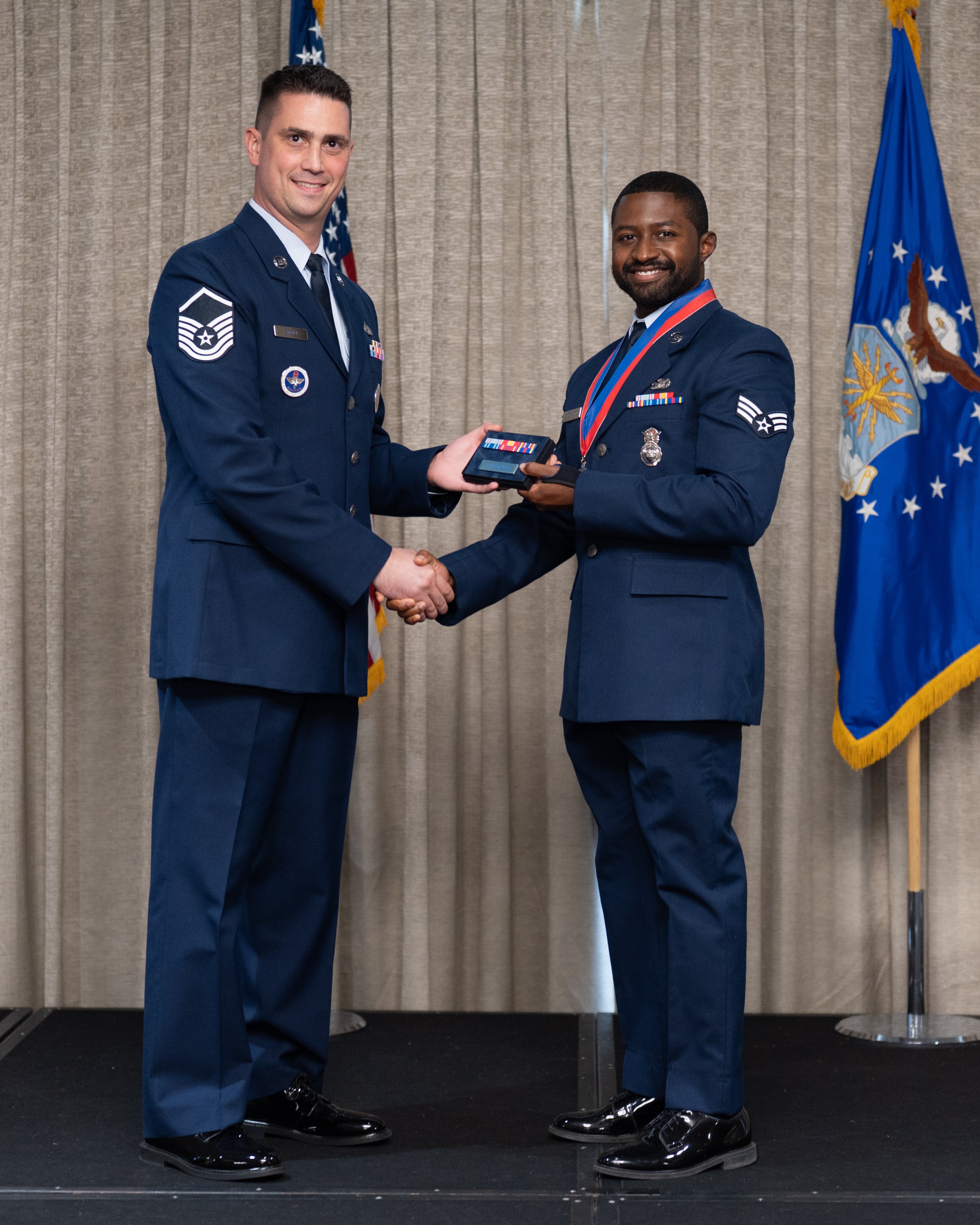 14 Airmen Graduate Airman Leadership School Class 25-E > Tinker Air ...