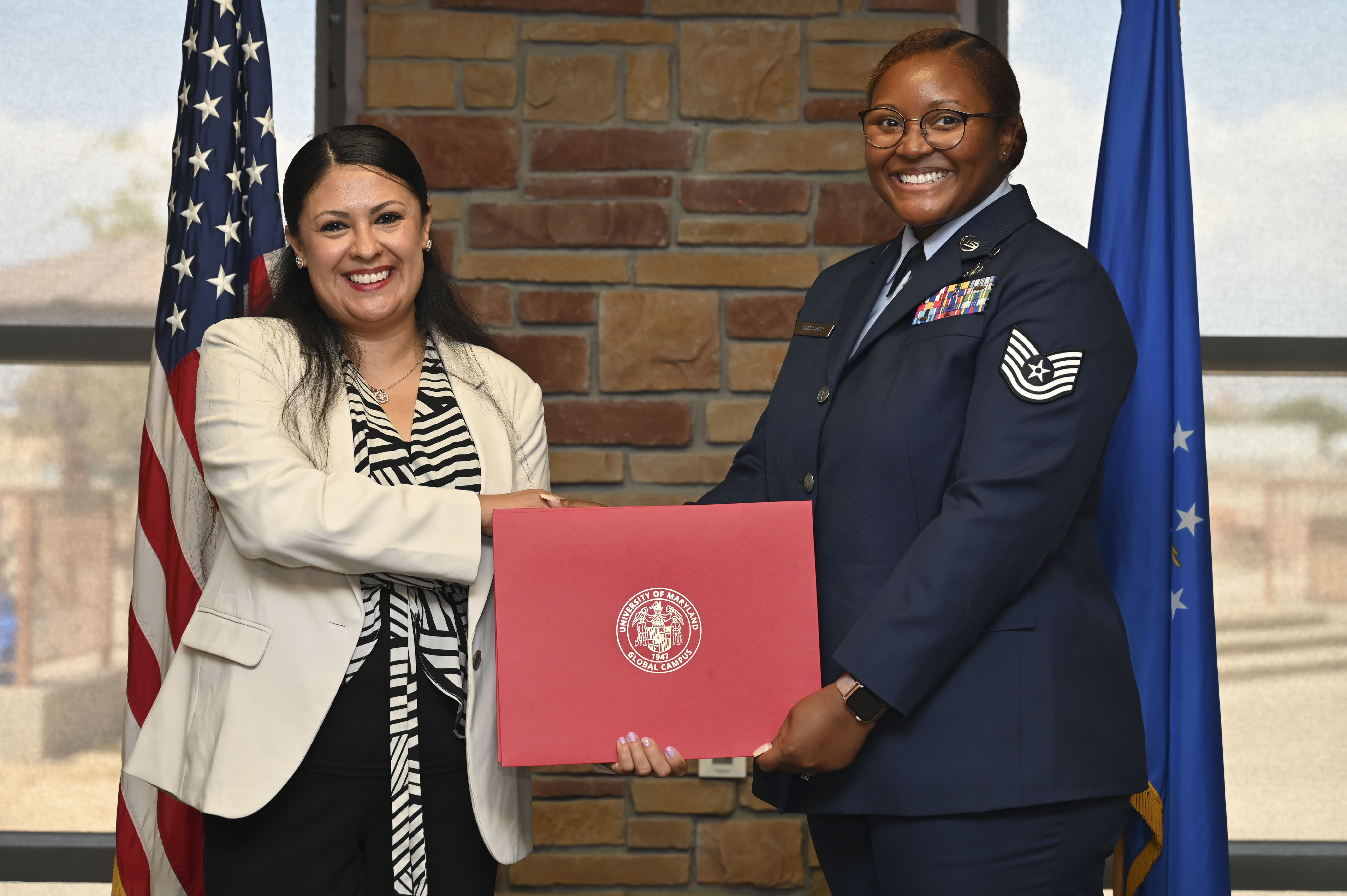 Holloman hosts CCAF and UMCG graduation > Holloman Air Force Base > Display