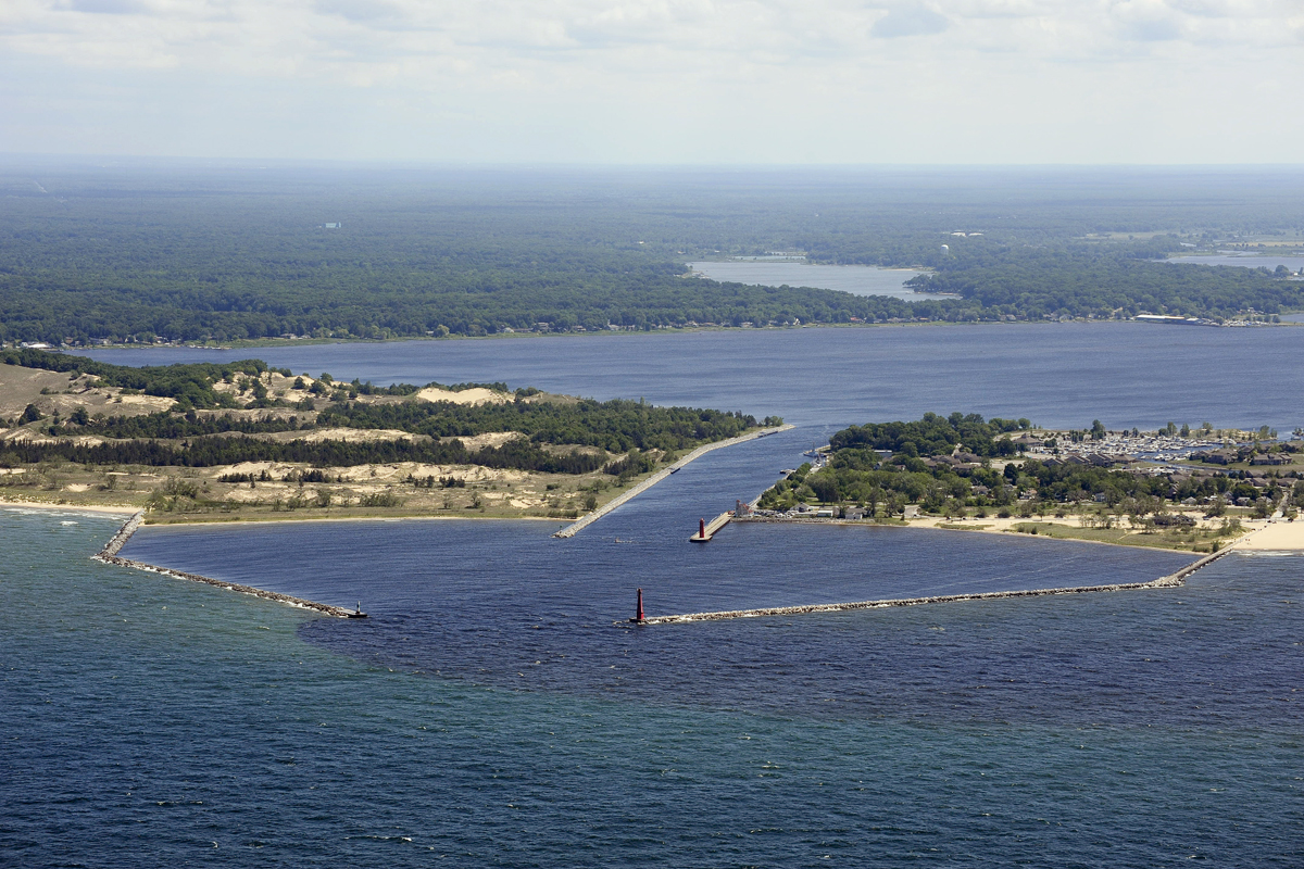 Corps of Engineers begins Muskegon Harbor revetment repair work > Great ...