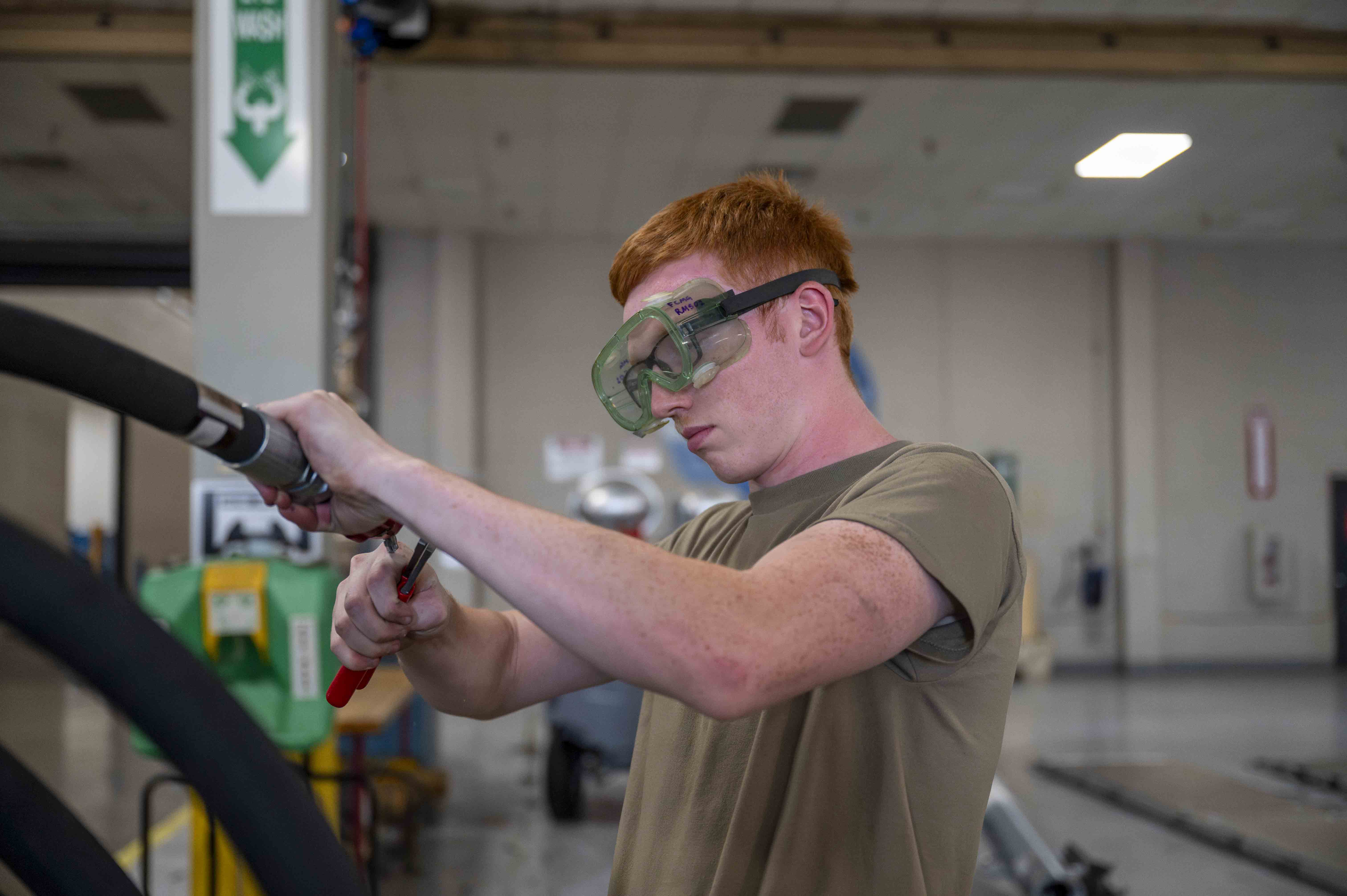 AGE flight in action > Fairchild Air Force Base > Article Display