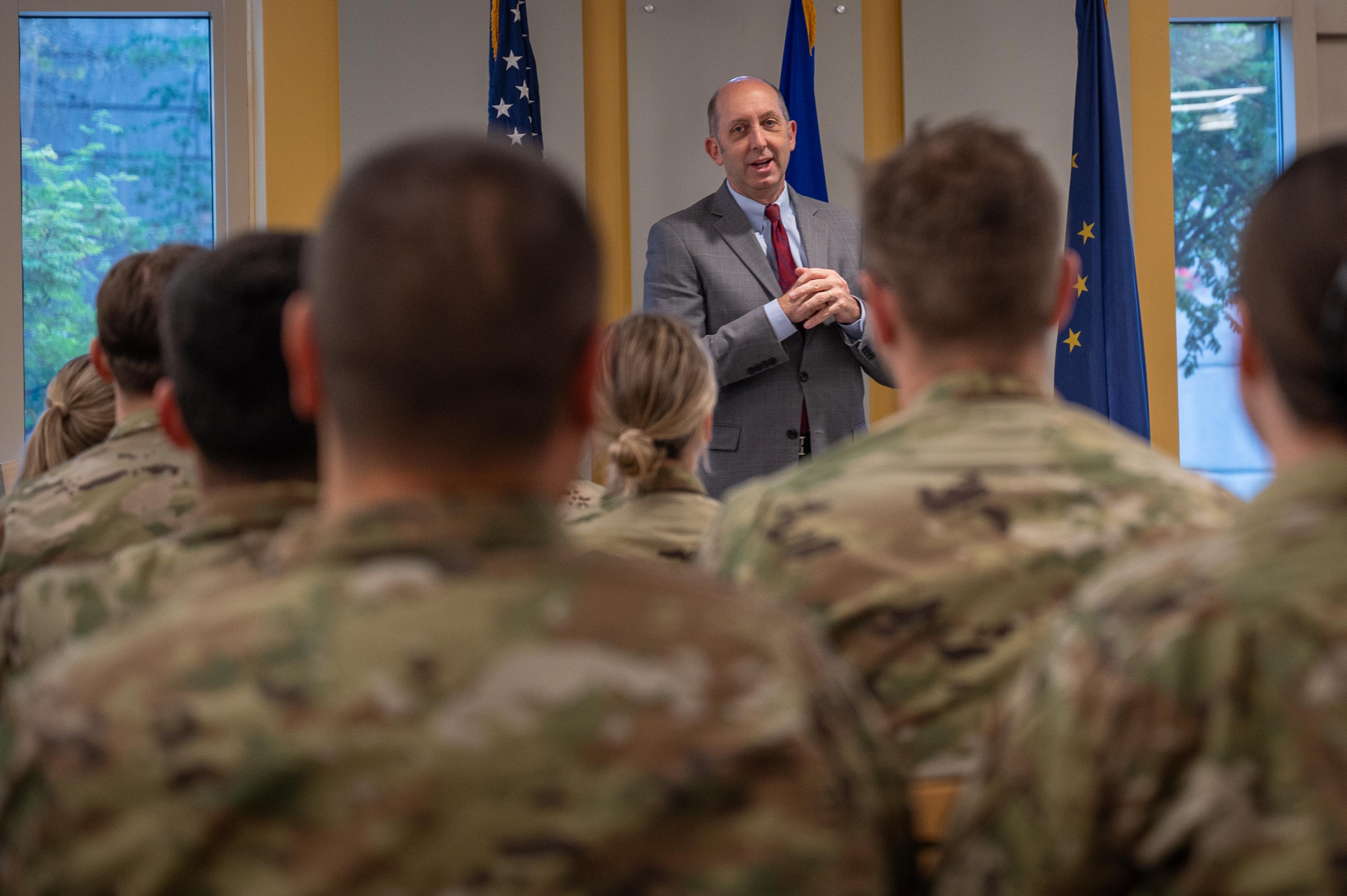 Top Department of Defense health official connects with frontline teams ...
