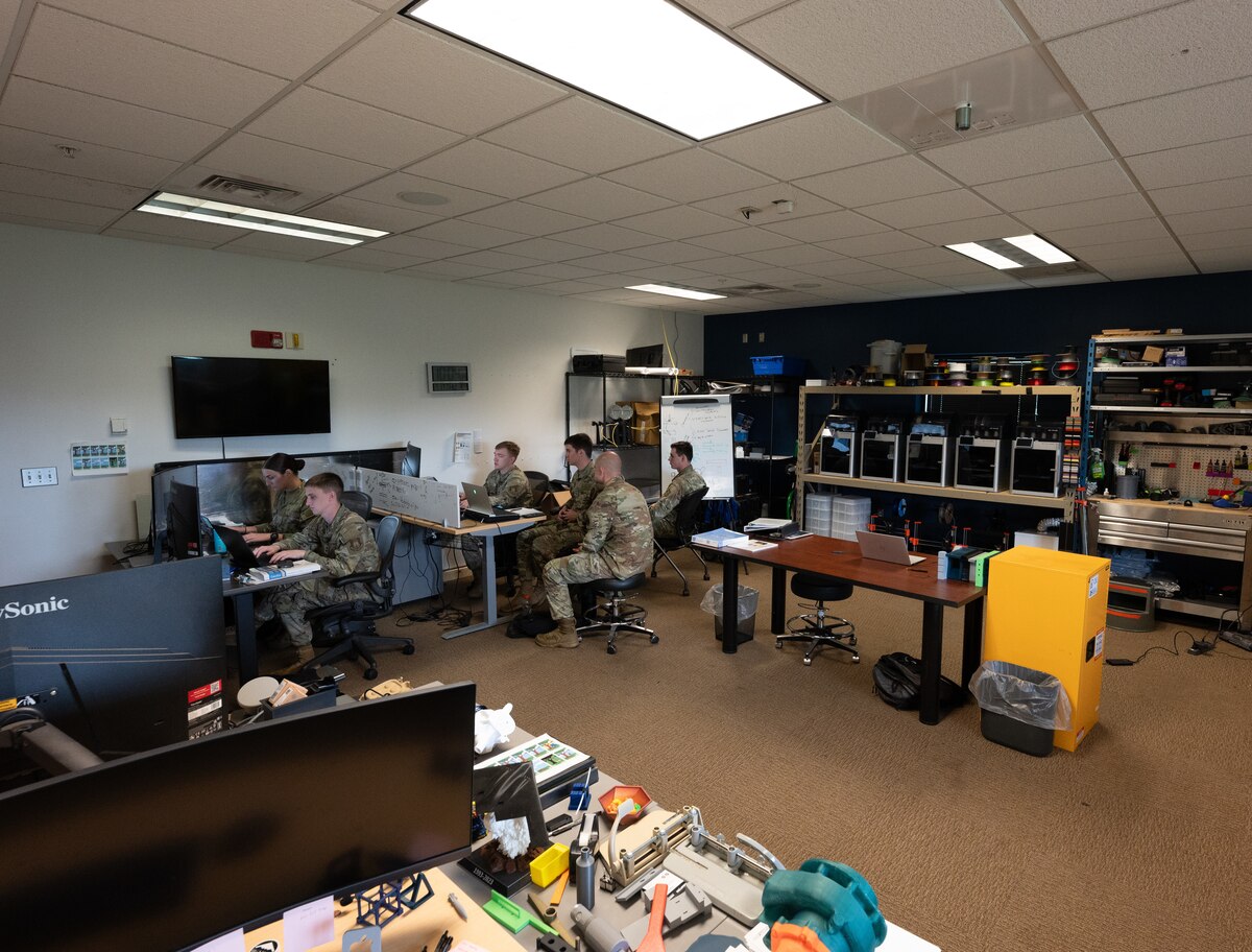 ROTC cadets support B-2 mission with 509 MXG > Whiteman Air Force Base ...