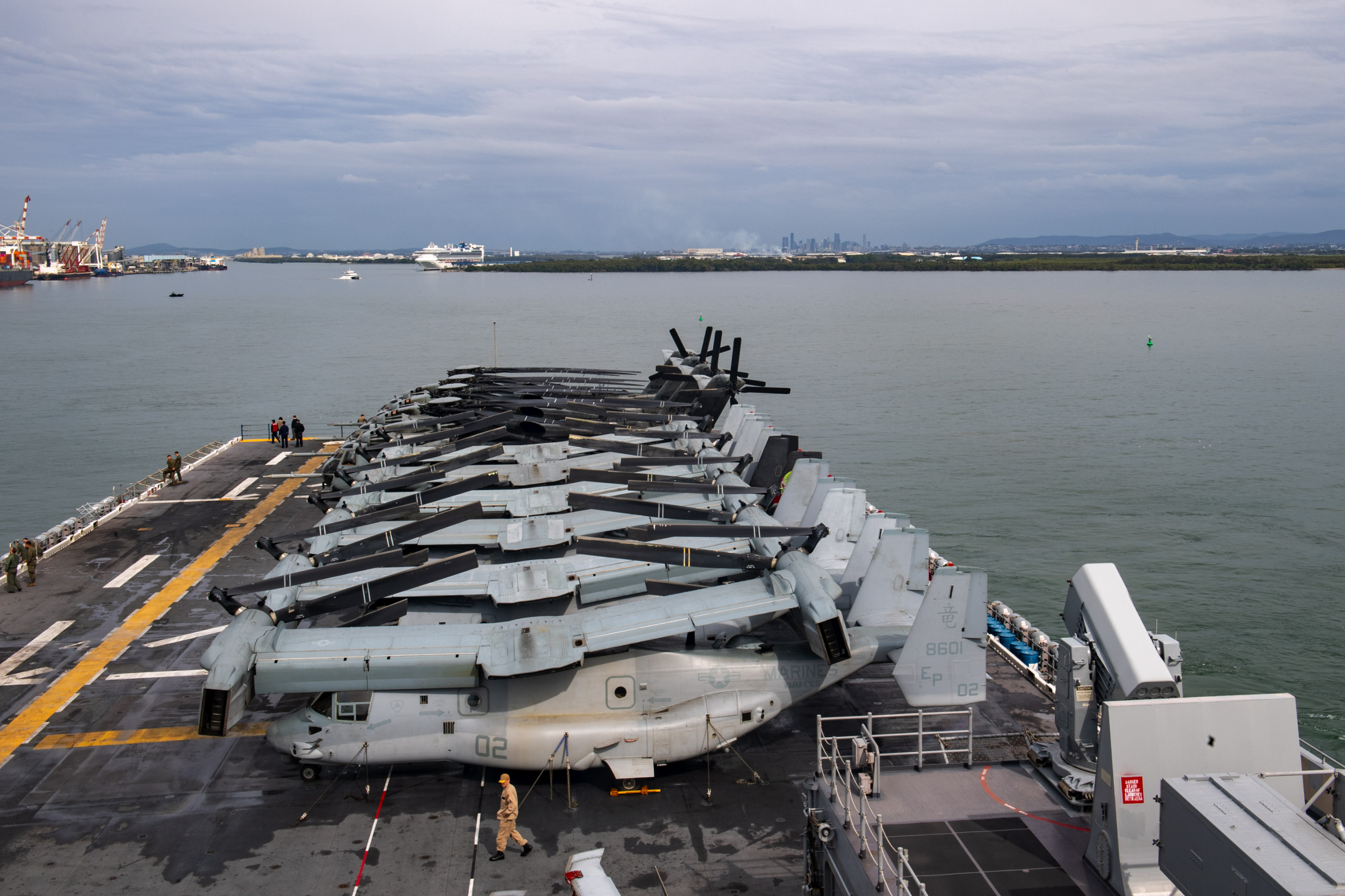 USS America arrives in Brisbane