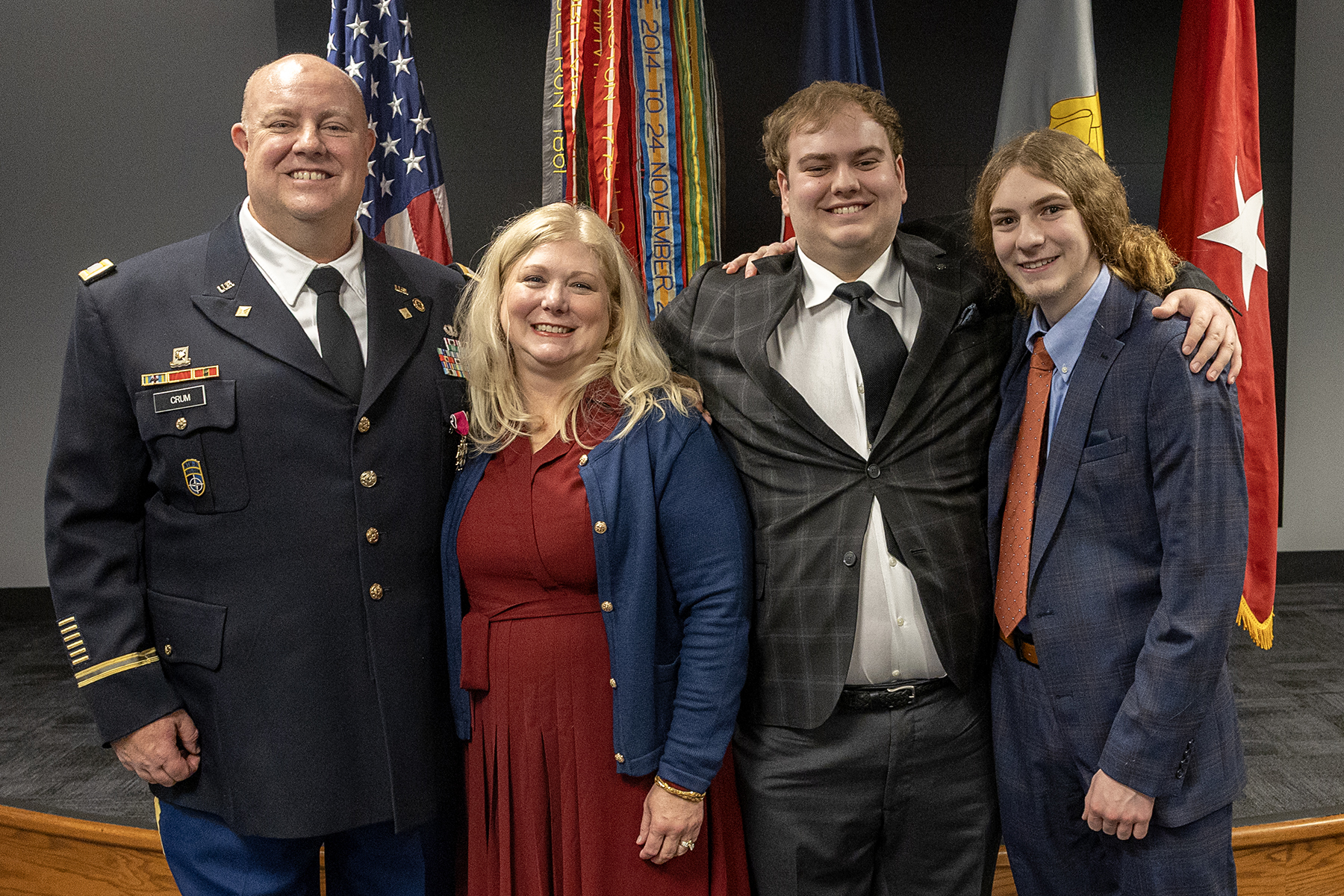 Crum retires from USAFMCOM
