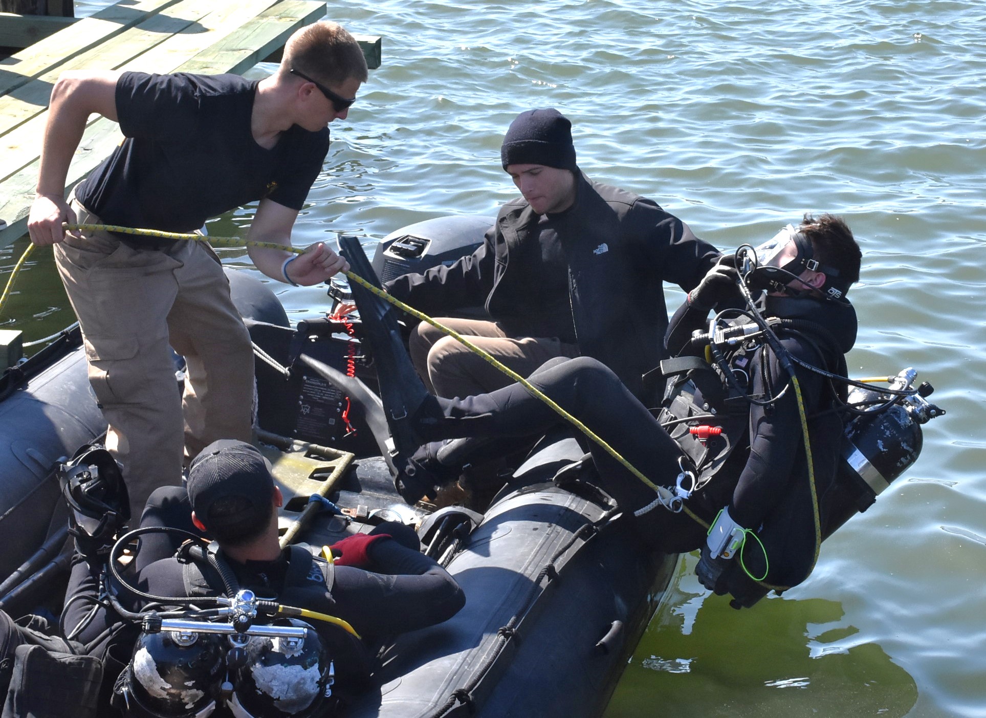 Army Corps Hosts U.S. Army Divers, Receive Feedback on Marine ...