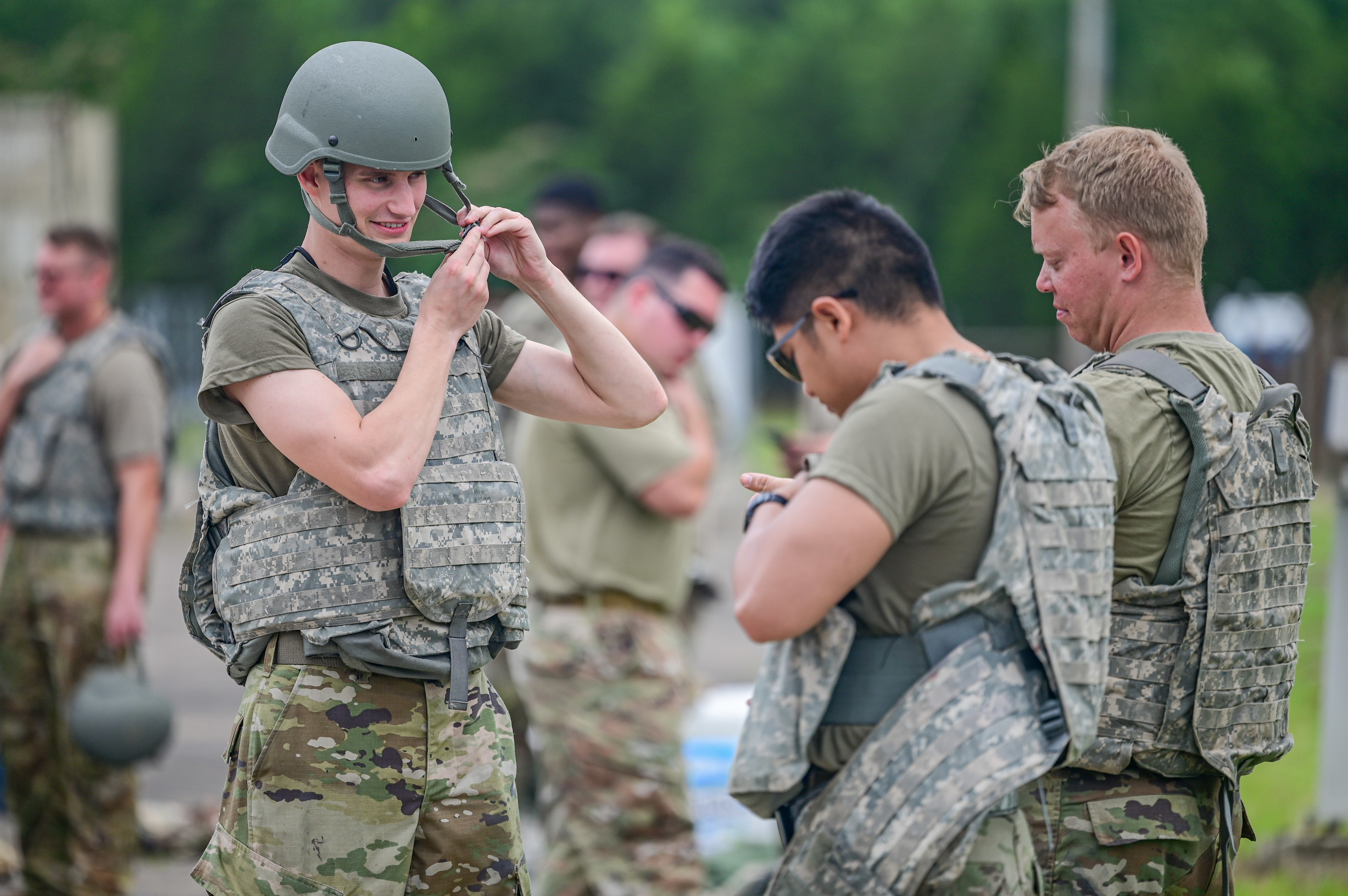 19th SFS, 19th AMXS Airmen hone readiness with hands-on aircraft ...