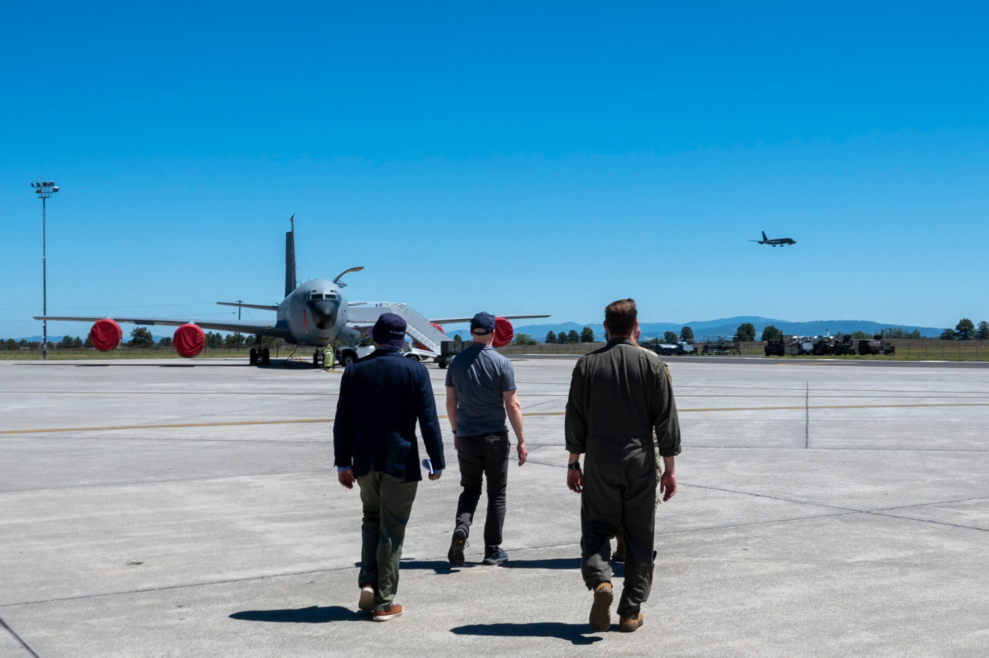 Team Fairchild hosts STAFFDEL members > Fairchild Air Force Base > Article Display