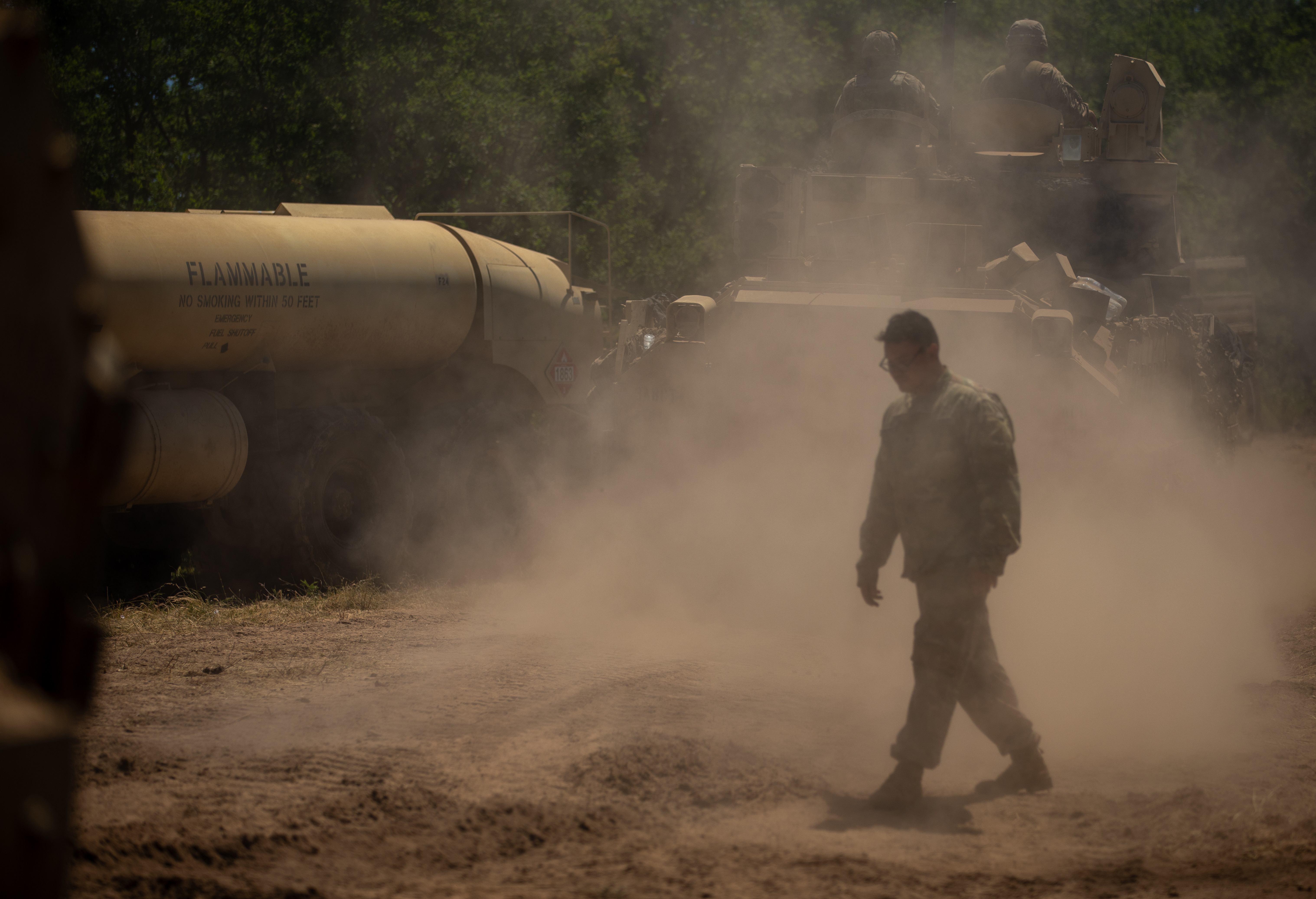 Finishing ground guiding an M88