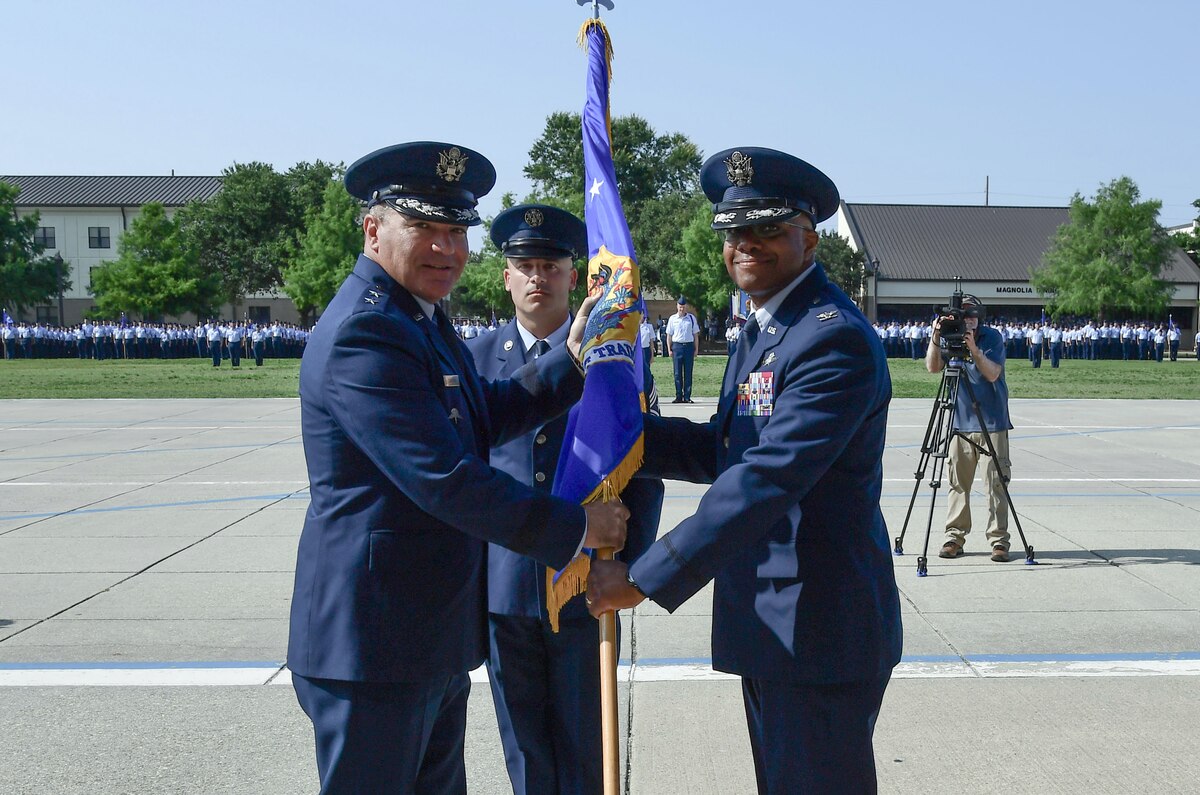 81st TRW welcomes Col. Robinson as new commander > 505th Command and ...