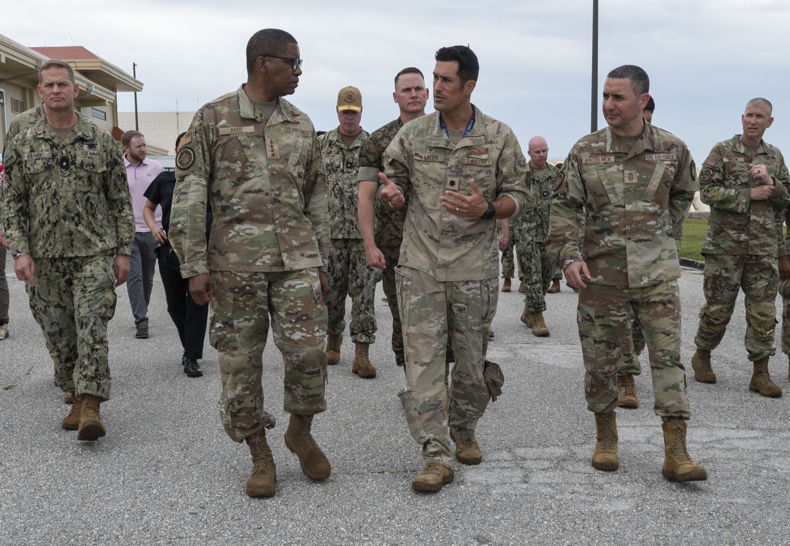 USTRANSCOM Commander visits Andersen > Andersen Air Force Base ...