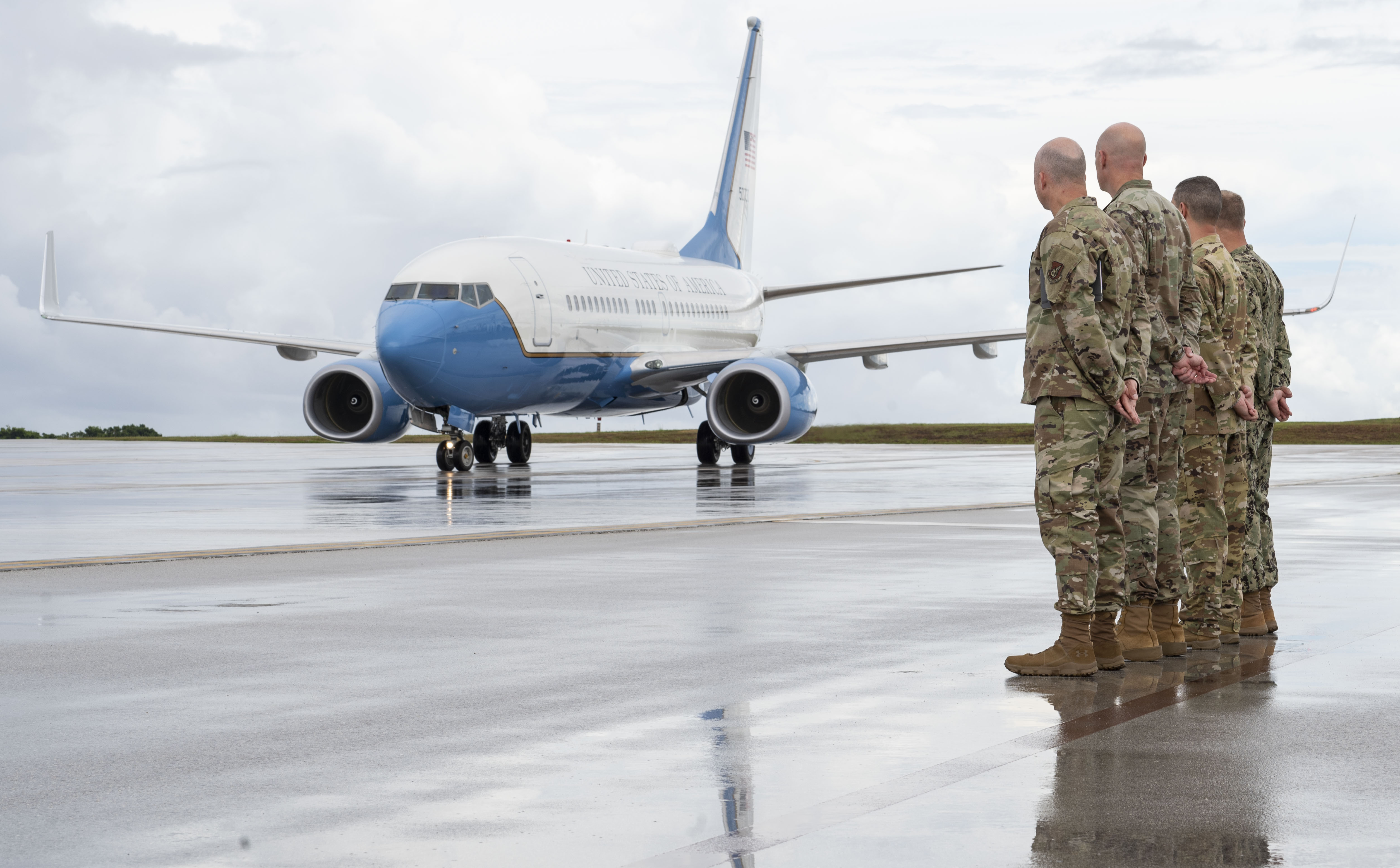USTRANSCOM Commander visits Andersen > Andersen Air Force Base > Article Display