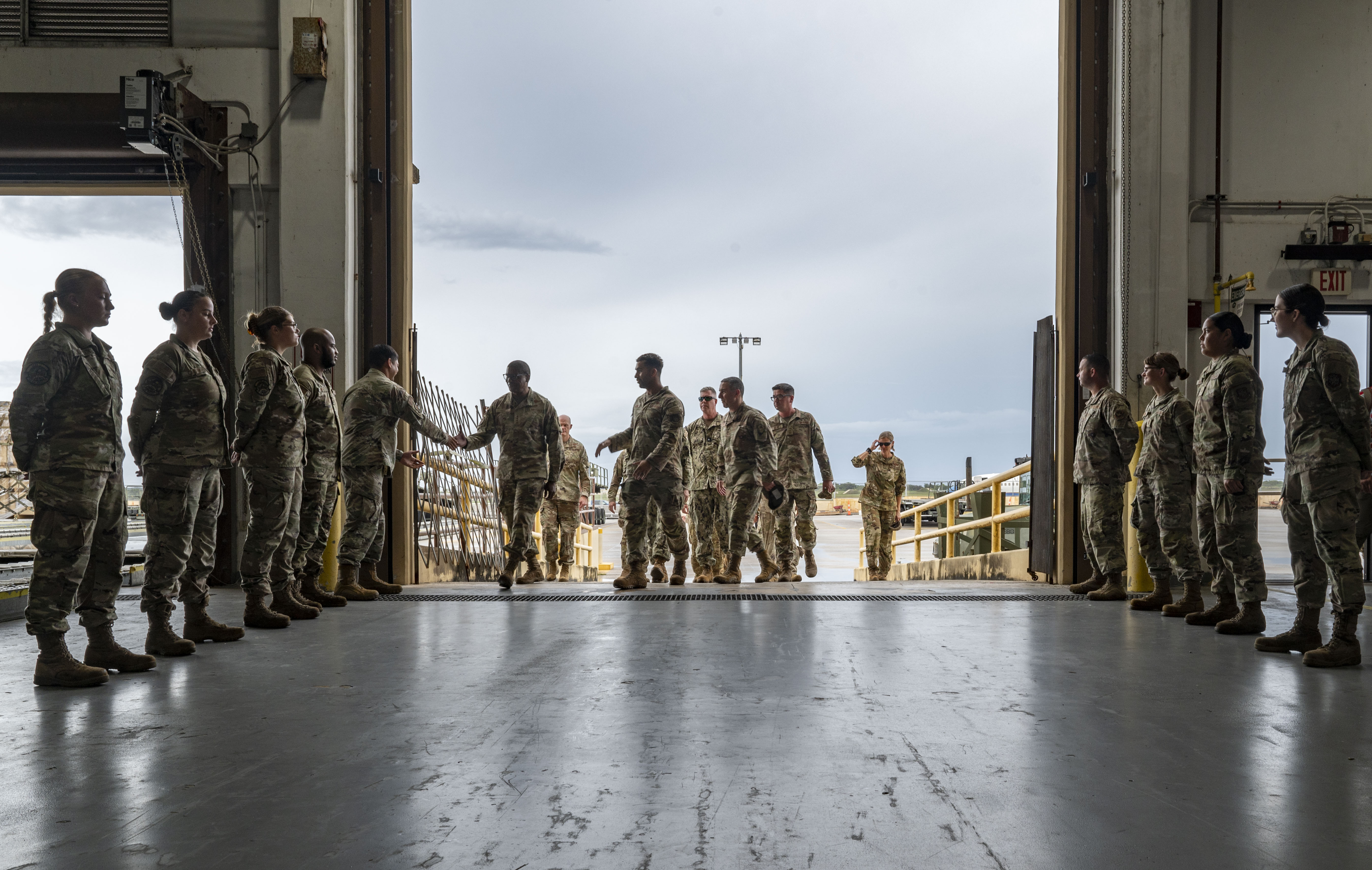 USTRANSCOM Commander visits Andersen > Andersen Air Force Base ...